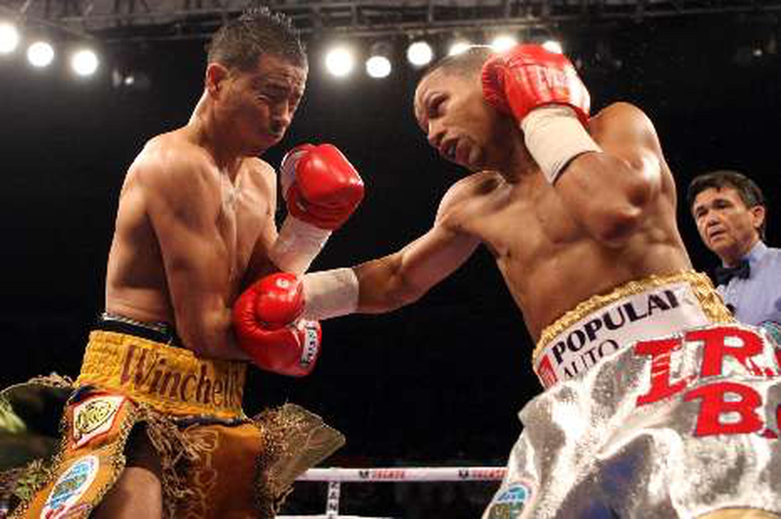 Iván “Iron Boy” Calderón ya comenzó a calentar - Primera Hora