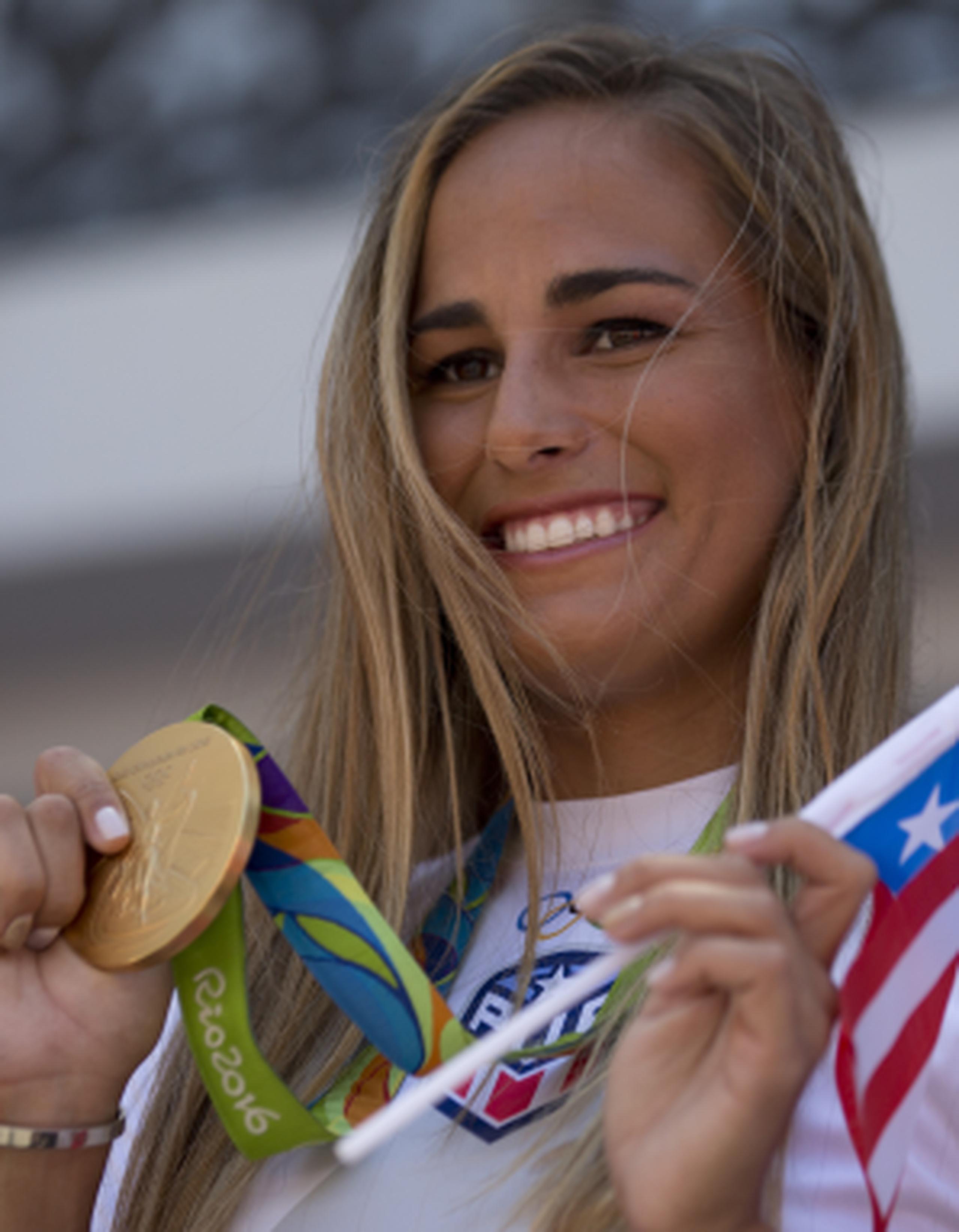 Fiesta de pueblo para recordar medalla de Mónica Puig - Primera Hora