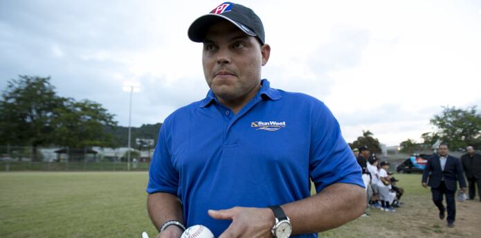 Iván Rodríguez visita el DRD - Primera Hora