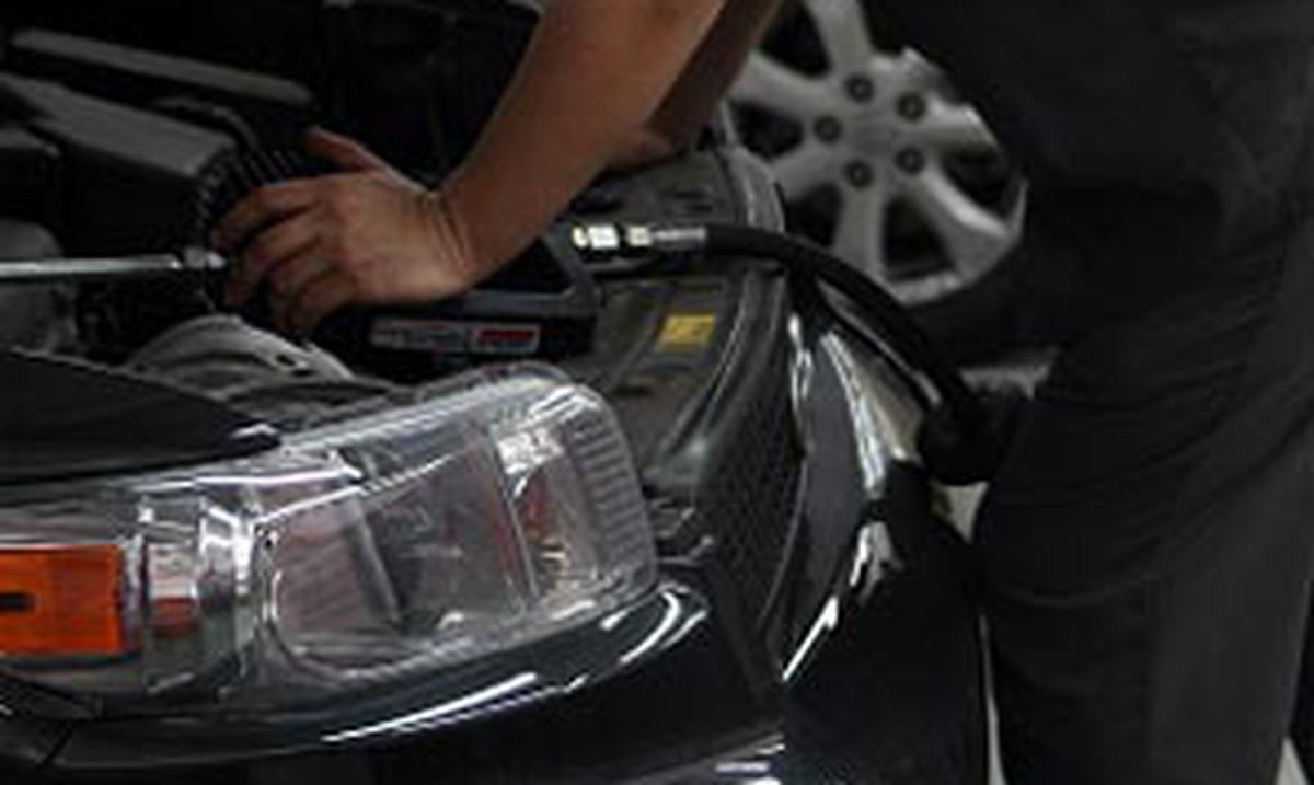 Mecánicos podrían ejercer sin tener que pasar reválida - Primera Hora