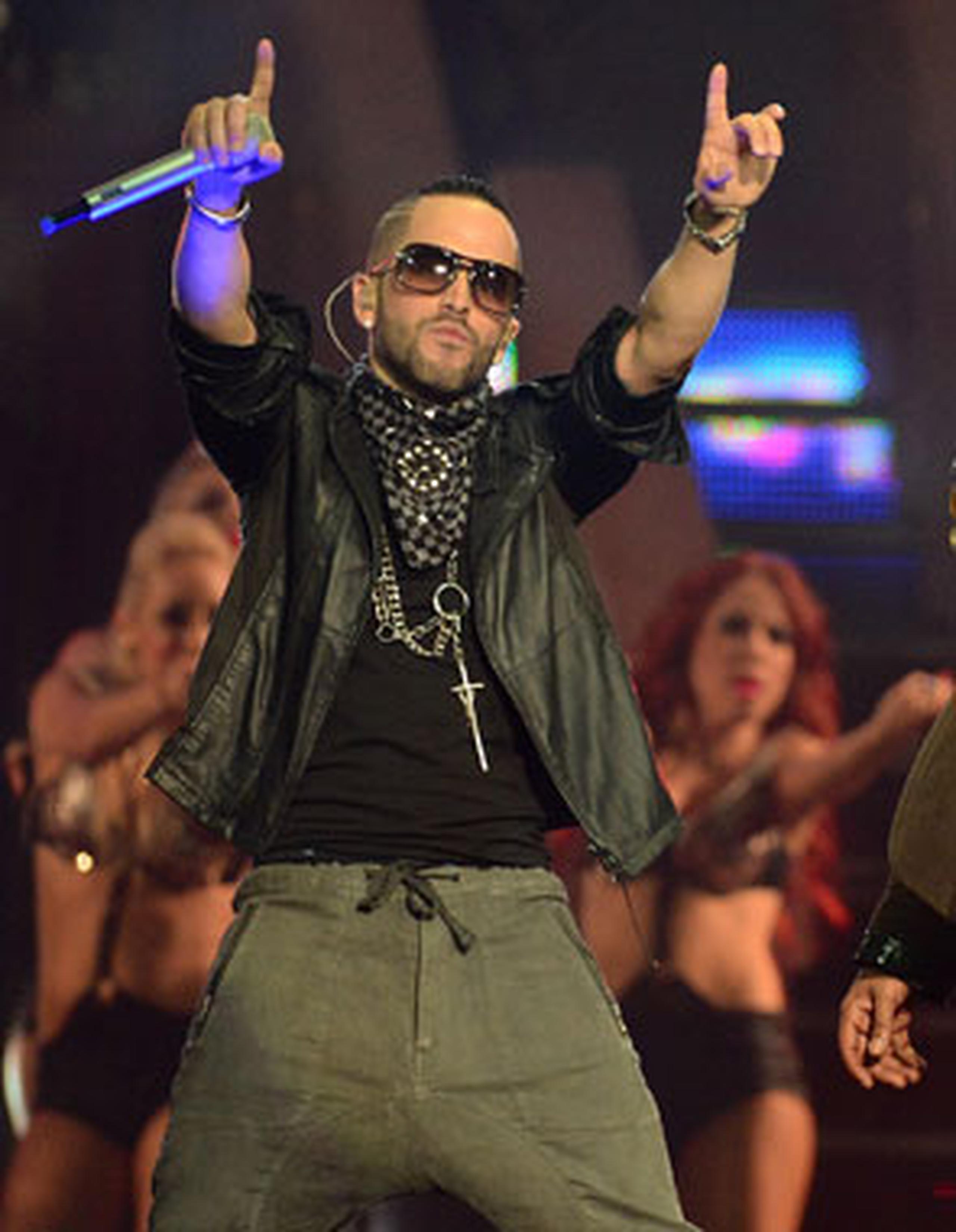 Yandel es hospitalizado de emergencia - Primera Hora