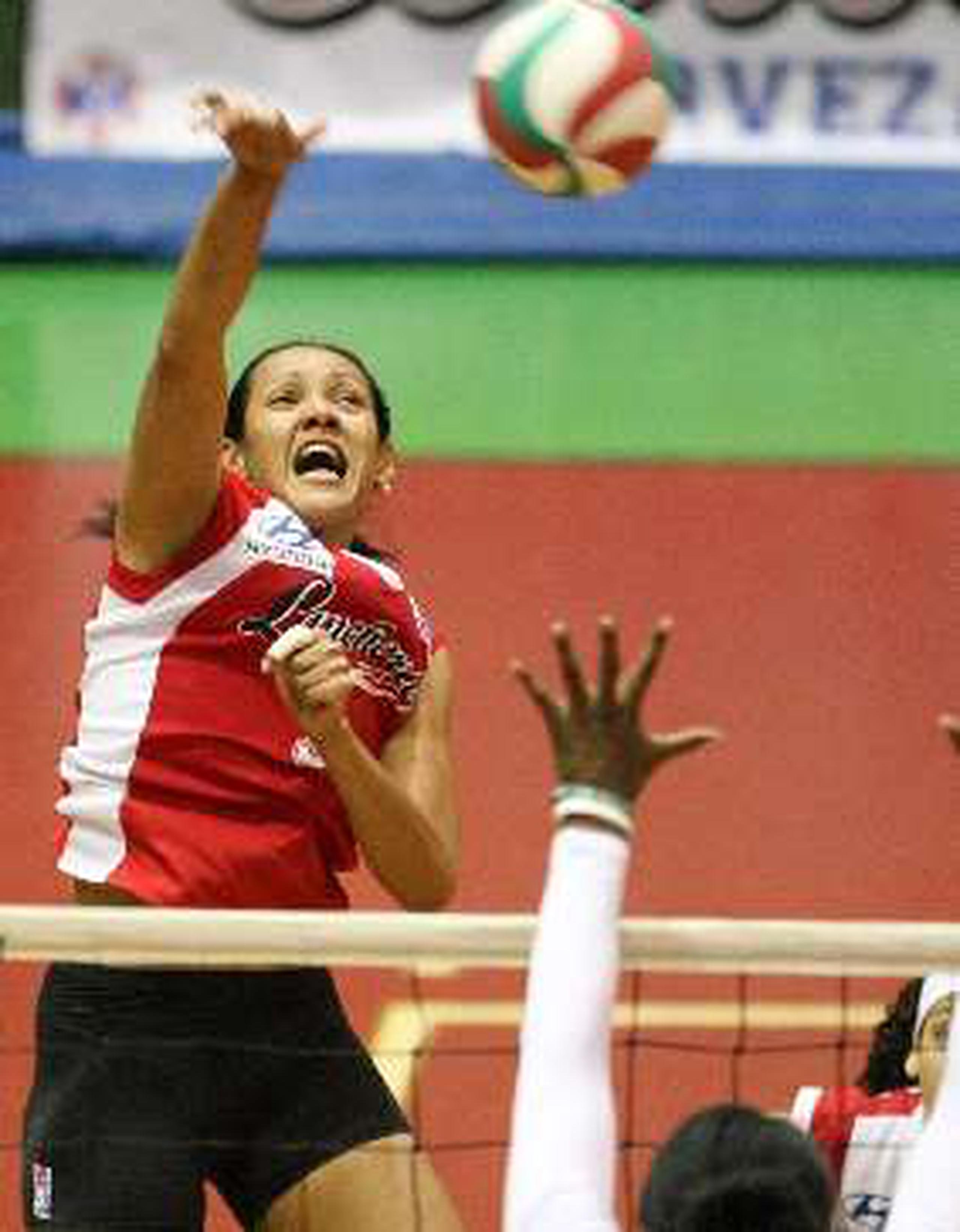 Oneida jugó el domingo su primer partido tras llegar de Venezuela ...