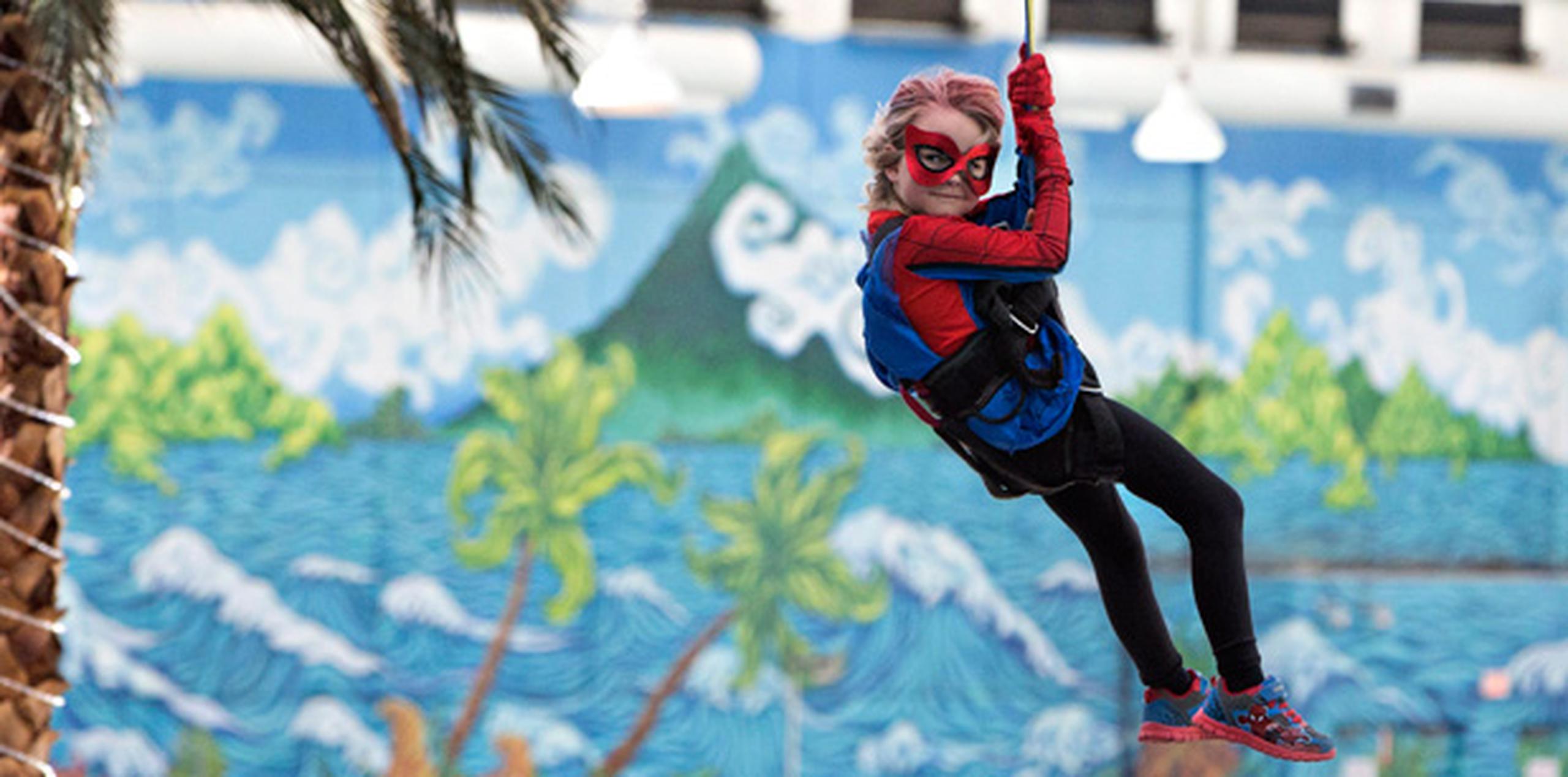 Niña paciente de cáncer cumple sueño junto a Spider-Man - Primera Hora