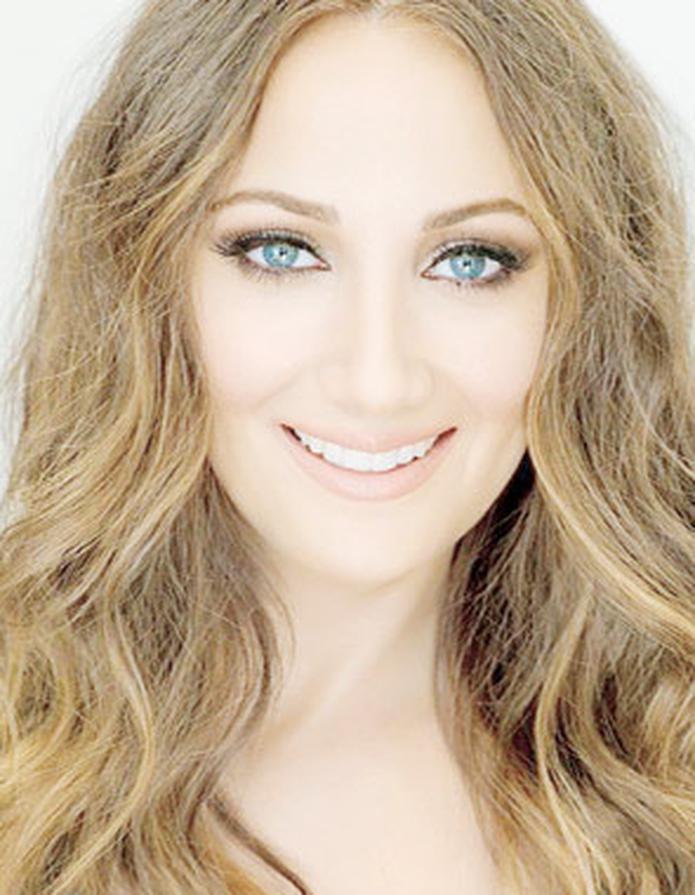 Karla Monroig regresa a las tablas - Primera Hora