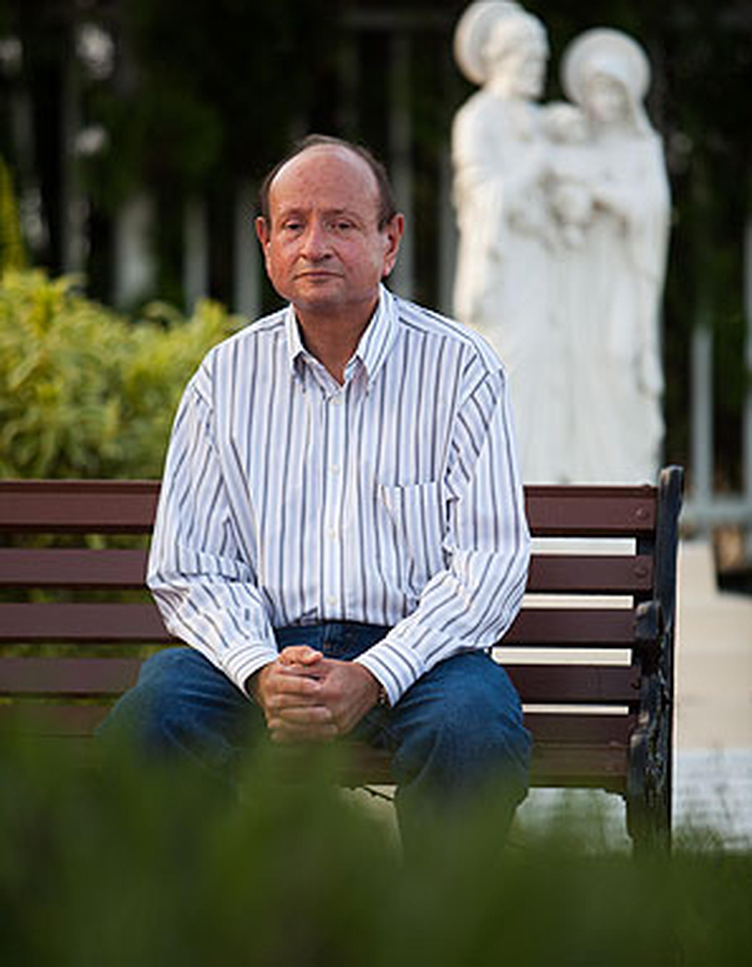 Penchi se va otra vez de Radio Isla para regresar al monasterio ...