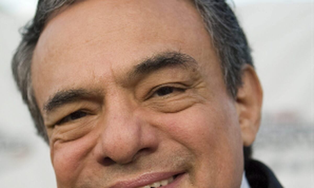 José José lanza tres discos de éxitos con artistas invitados - Primera Hora