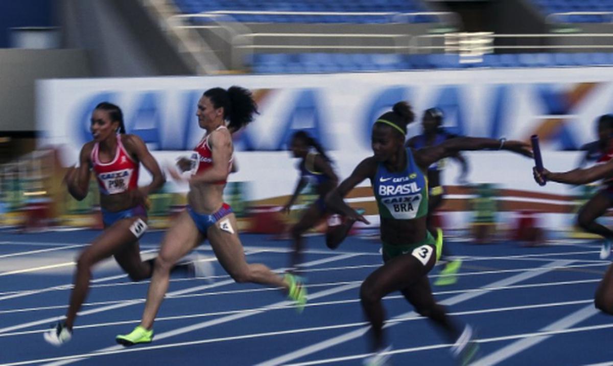 Oro para el relevo 4x100 en Brasil - Primera Hora