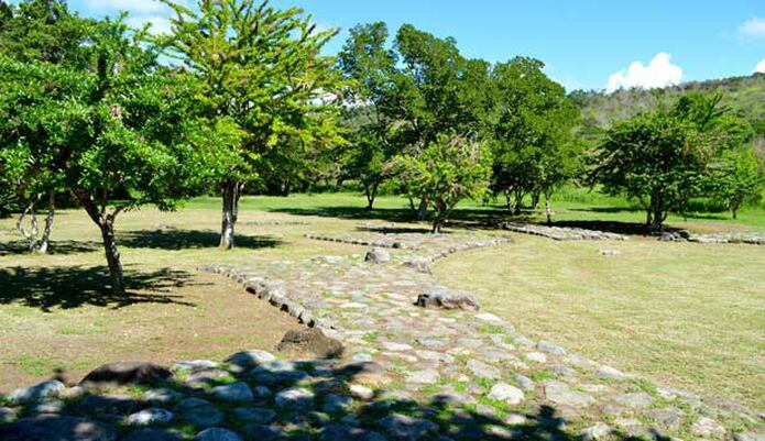 Abrazan el Centro Ceremonial Indígena de Tibes - Primera Hora