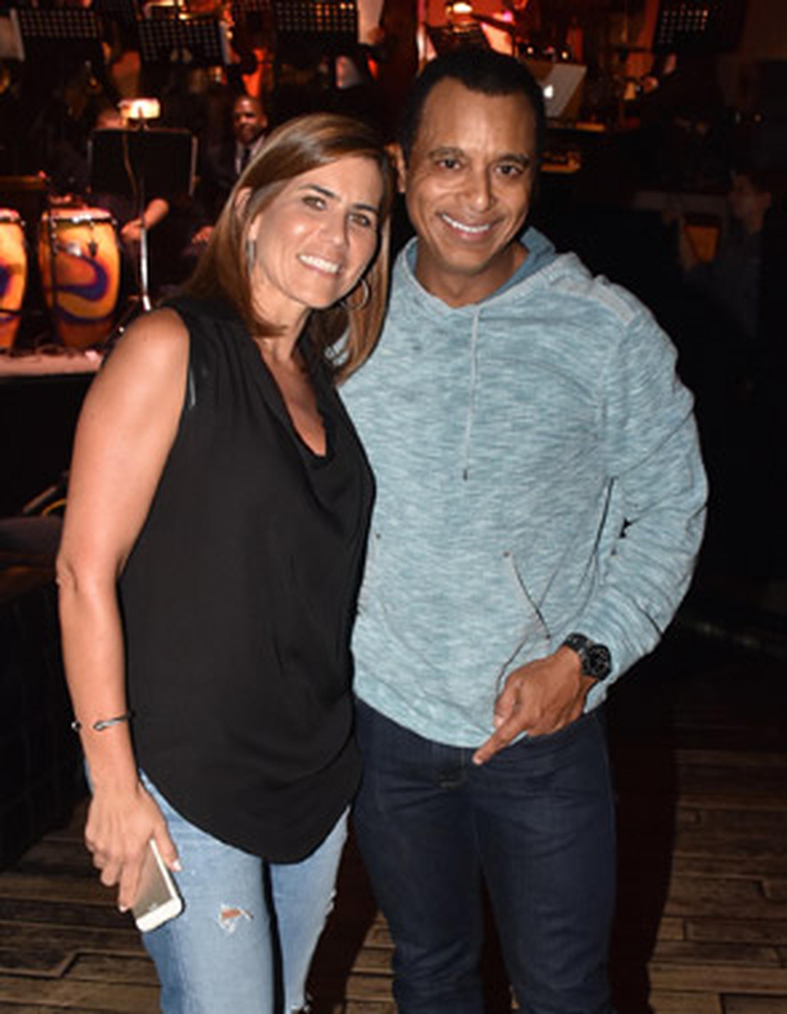 De party Jon Secada en la Isla - Primera Hora