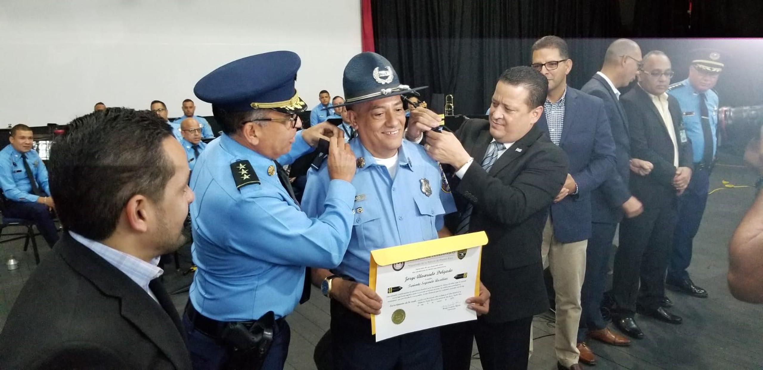 Gradúan a 106 Policías Auxiliares para prestar servicio a la comunidad ...