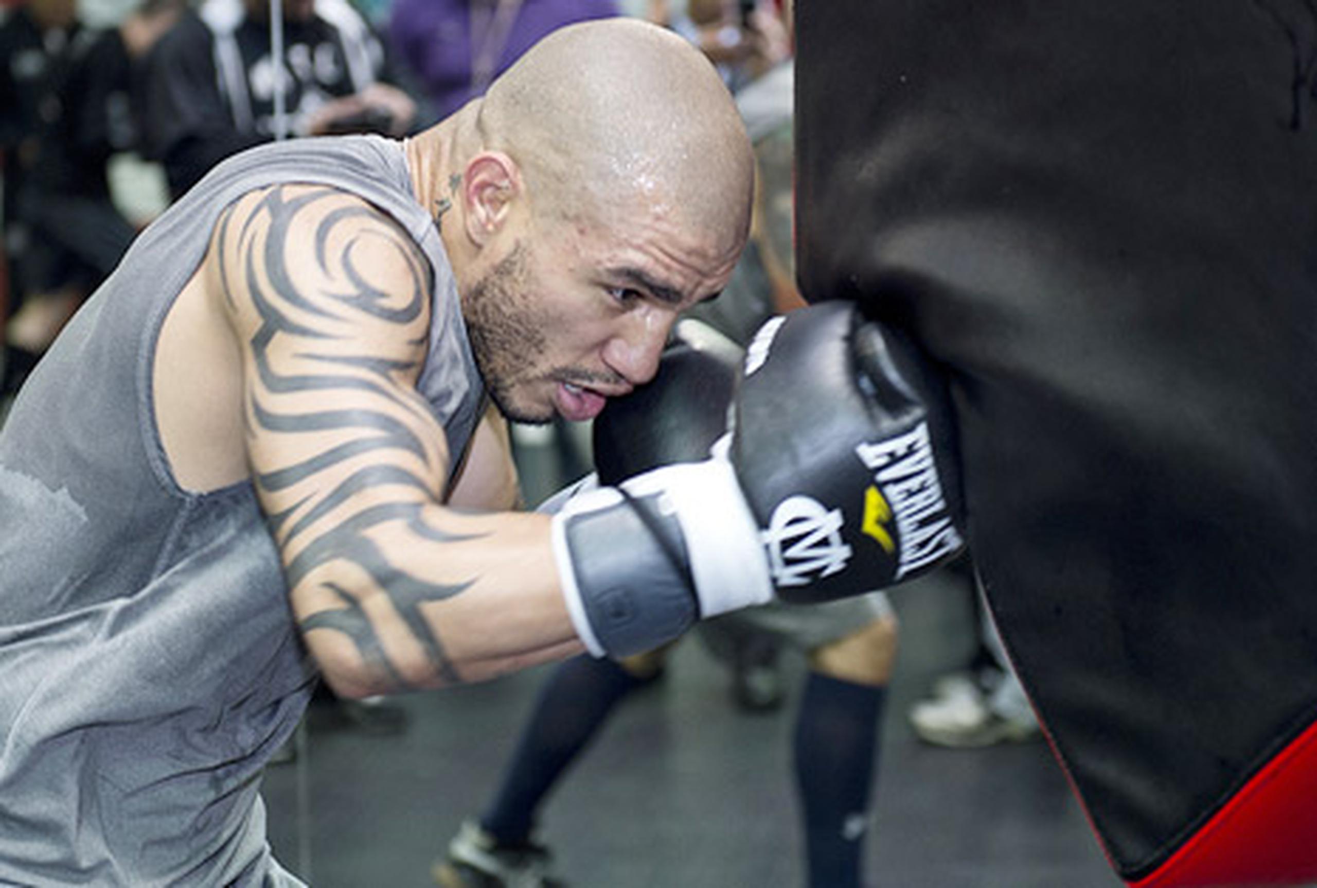 Miguel Cotto entrena a todo vapor en Orlando - Primera Hora