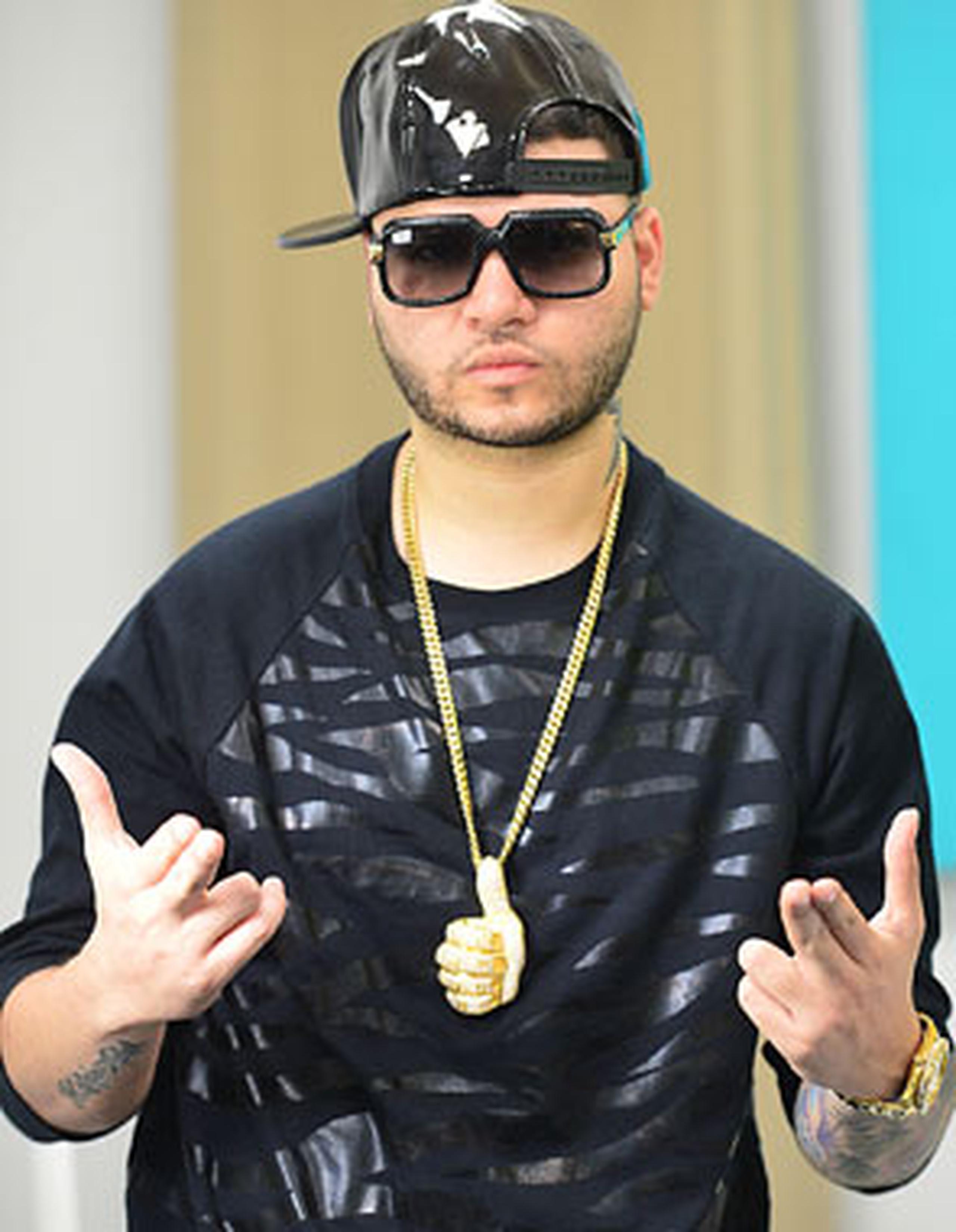 Prendío Farruko con los que dicen que sus joyas no son originales ...