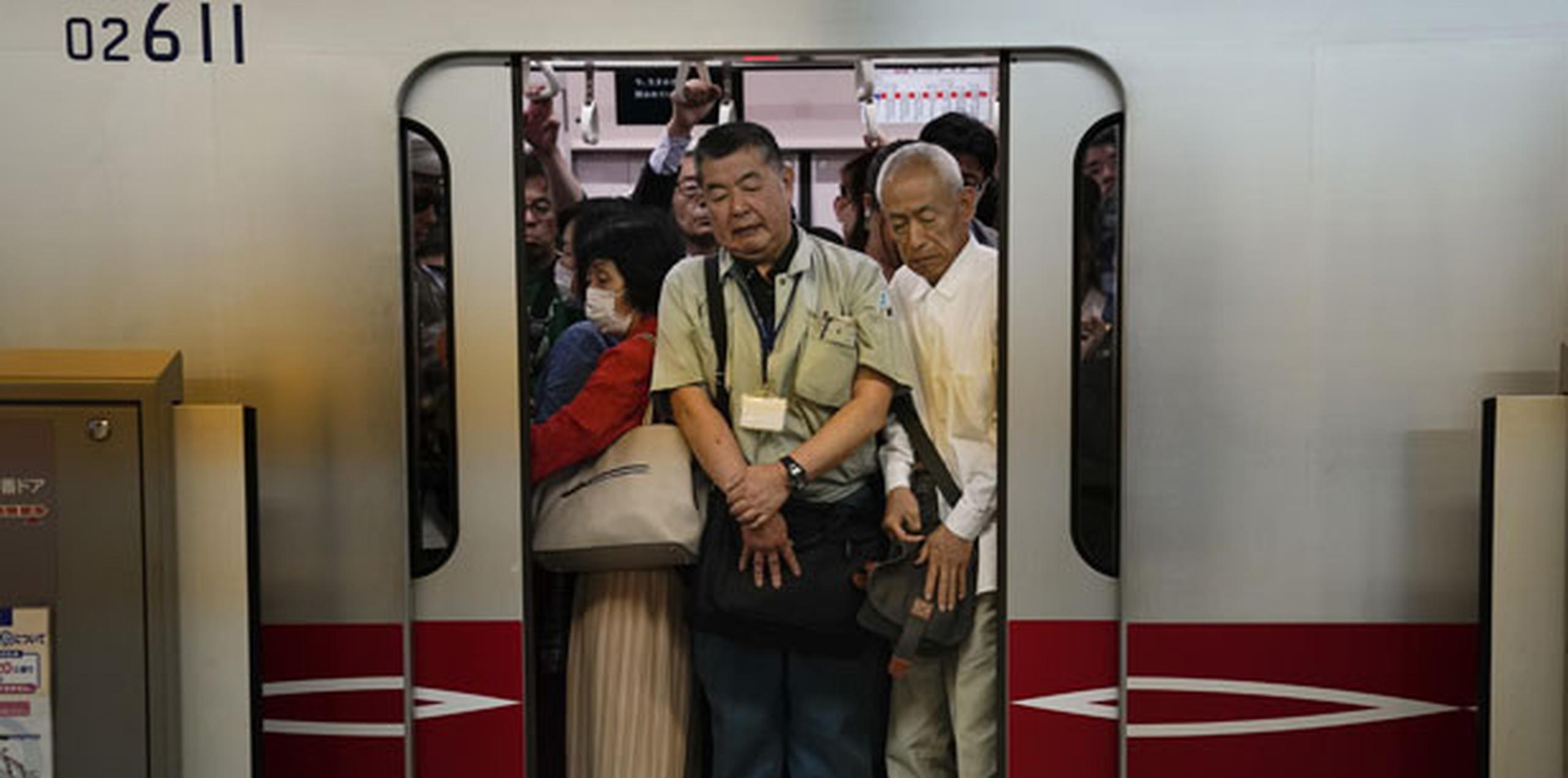 Crecen descargas de app para repeler a manoseadores en Japón - Primera Hora