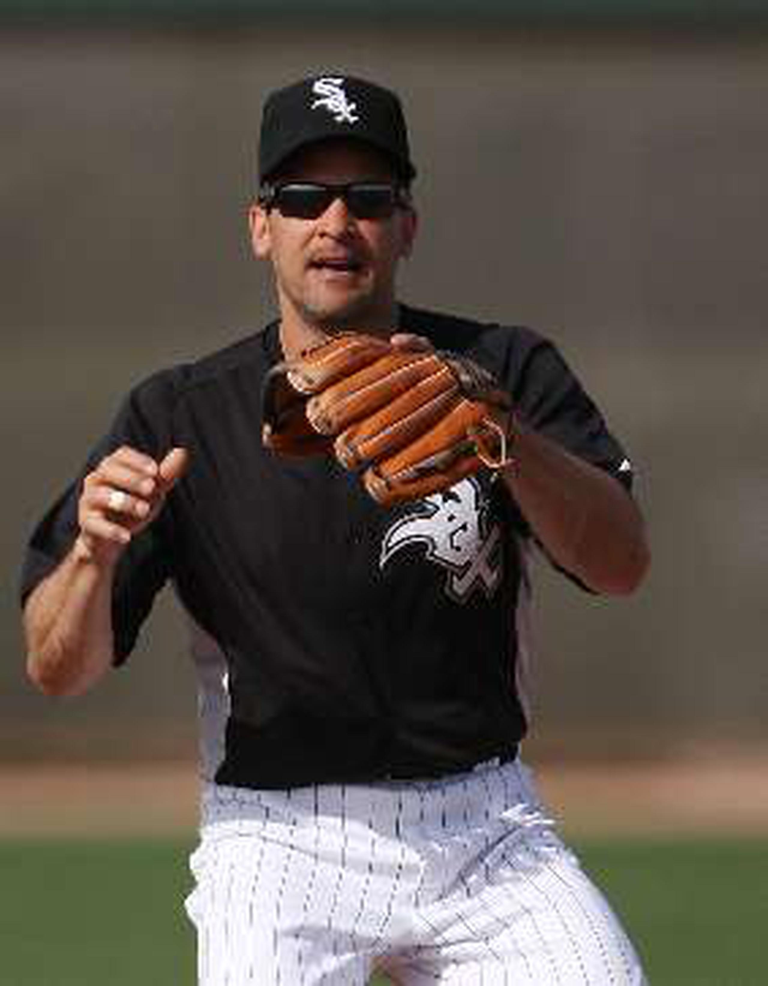 A paso lento, pero firme Omar Vizquel - Primera Hora