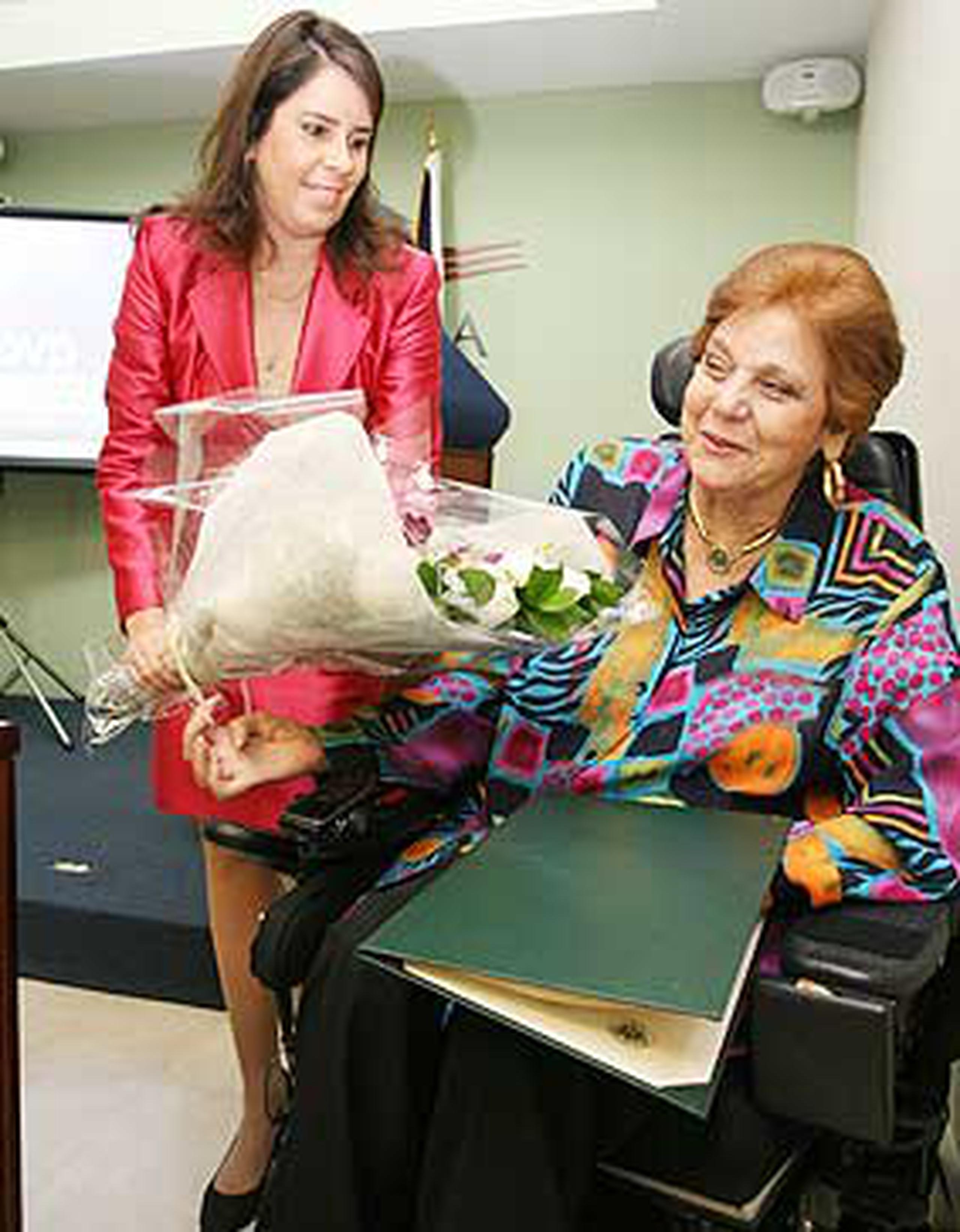 Representante propone crear beca Sandra Zaiter para jóvenes con ...