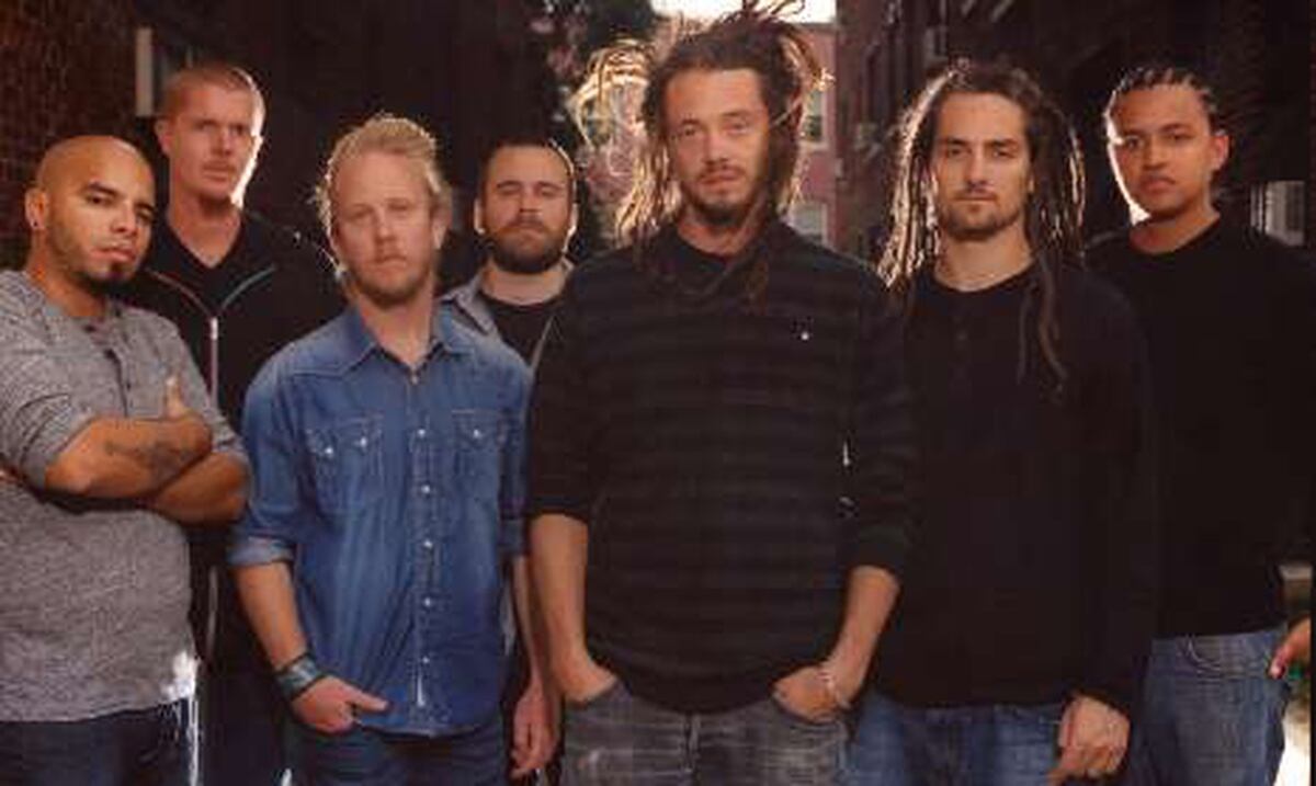 SOJA toca las vidas de sus fanáticos - Primera Hora