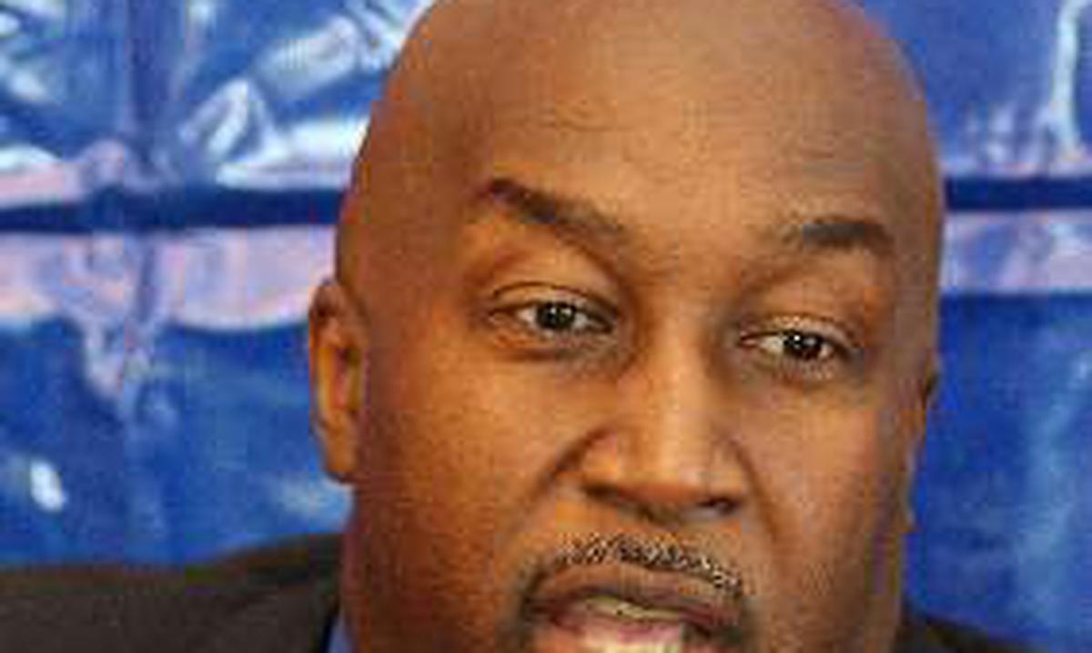 “Butch” Lee le dio la bienvenida a Barea al club de los campeones ...