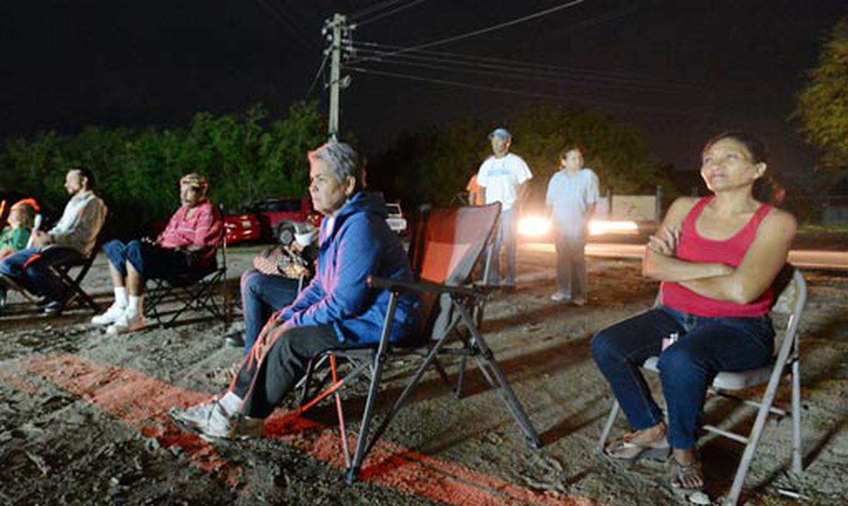 Viequenses recuerdan a David Sanes y exigen ayuda inmediata -VÍDEO ...
