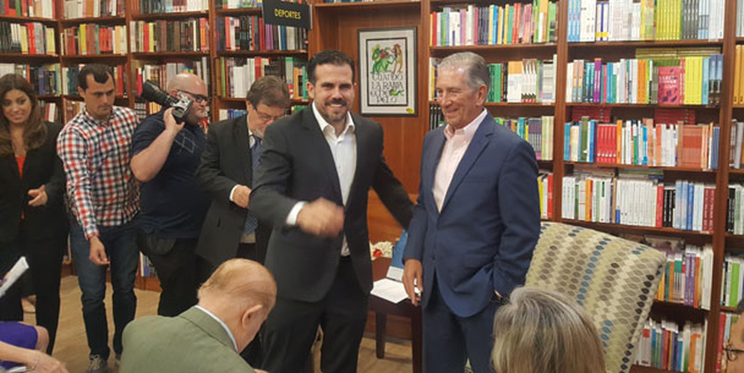 Pedro Rosselló presenta el segundo volumen de su libro - Primera Hora