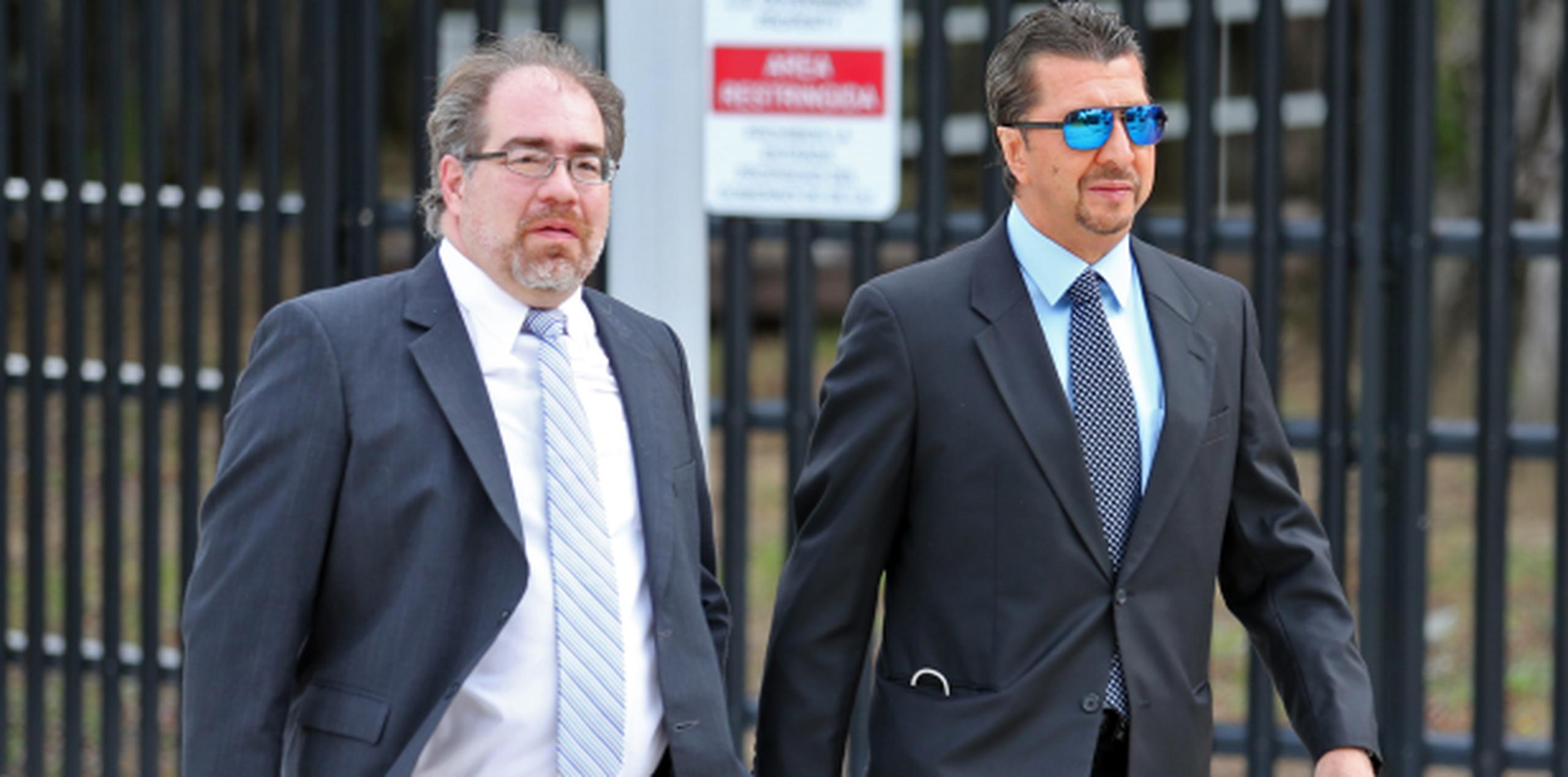 Agente encubierta declara en juicio contra psiquiatra Alfonso Madrid ...