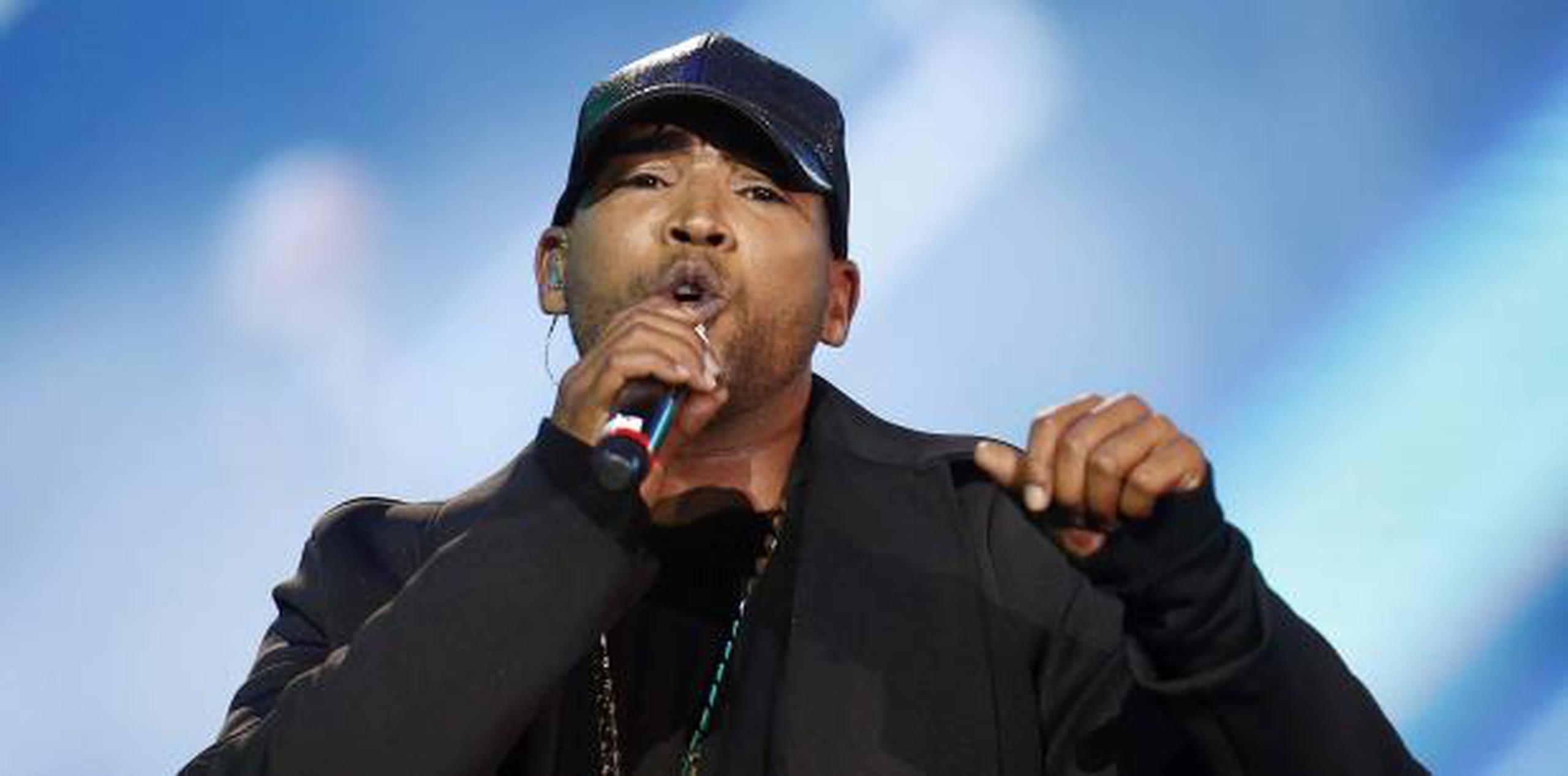 Don Omar es víctima de una tablilla clonada - Primera Hora