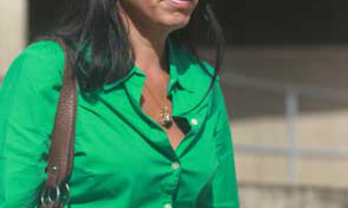 Ana Cacho regresa hoy al Tribunal de Familia y Menores - Primera Hora