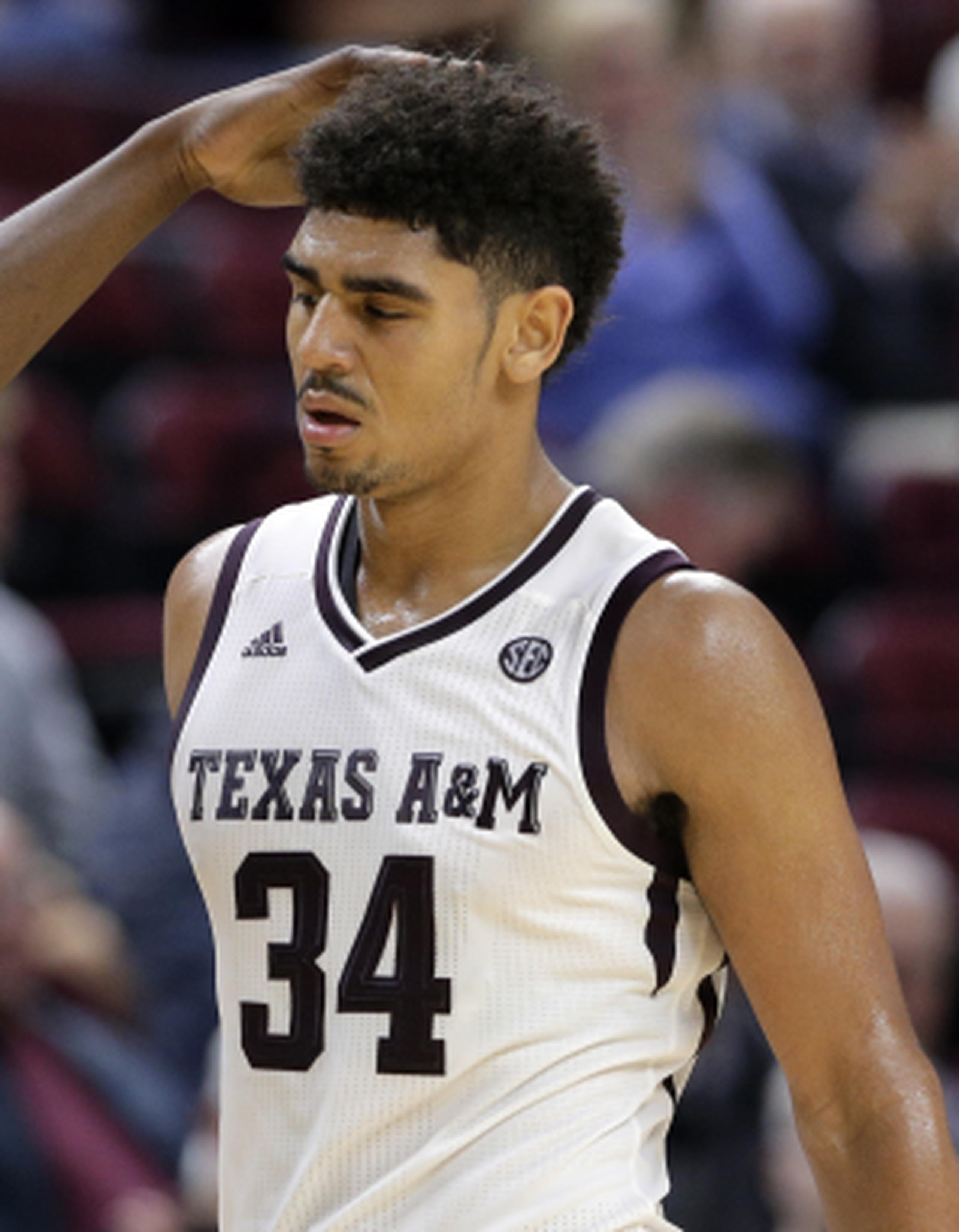 Sólido arranque de Tyler Davis y los Aggies en la NCAA - Primera Hora