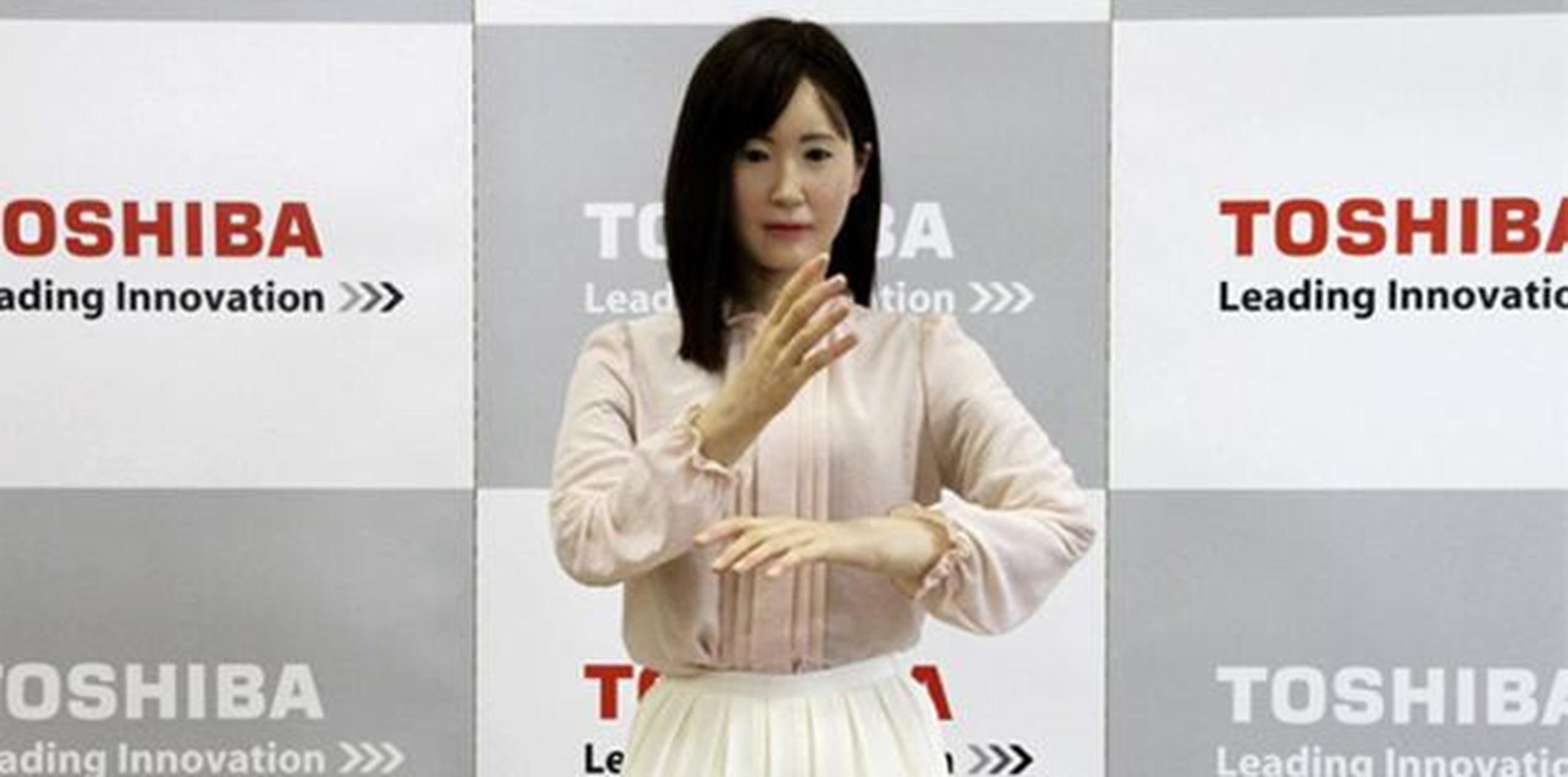 Crean robot capaz de comunicarse en la lengua de signos - Primera Hora