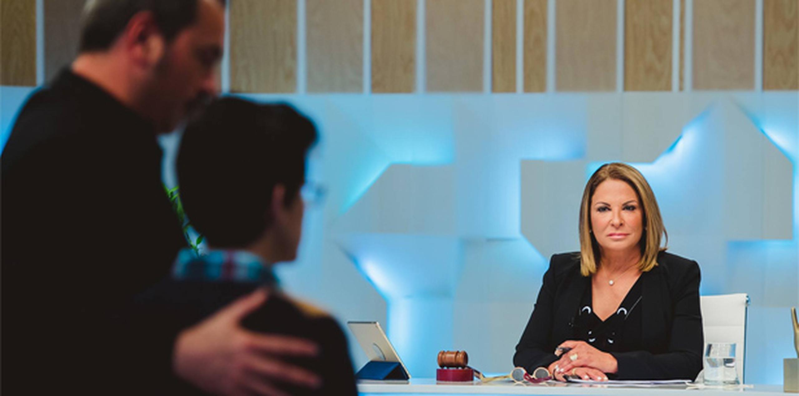 Ana María Polo ya graba su programa en inglés - Primera Hora