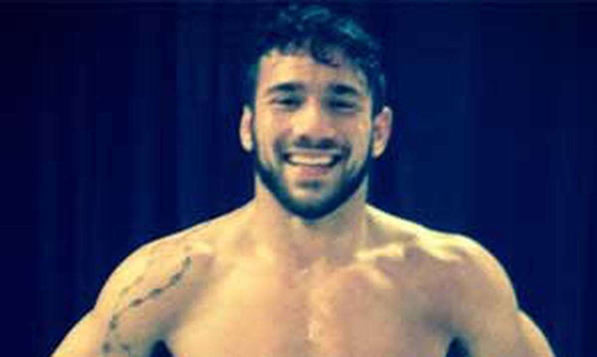 Boricua Jimmie Rivera se corona campeón peso gallo de CFFC - Primera Hora