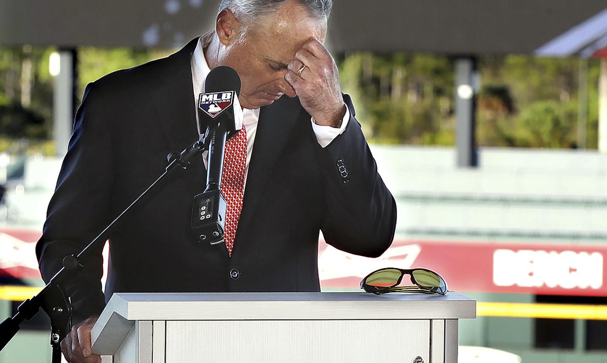 Manfred se disculpa por llamar ‘pieza de metal’ al trofeo de la Serie ...