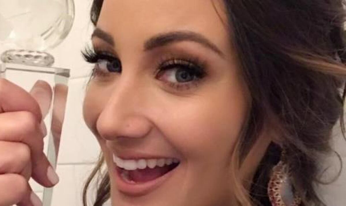 Reconocen a Karla Monroig como “Actriz del Año” en Miami - Primera Hora