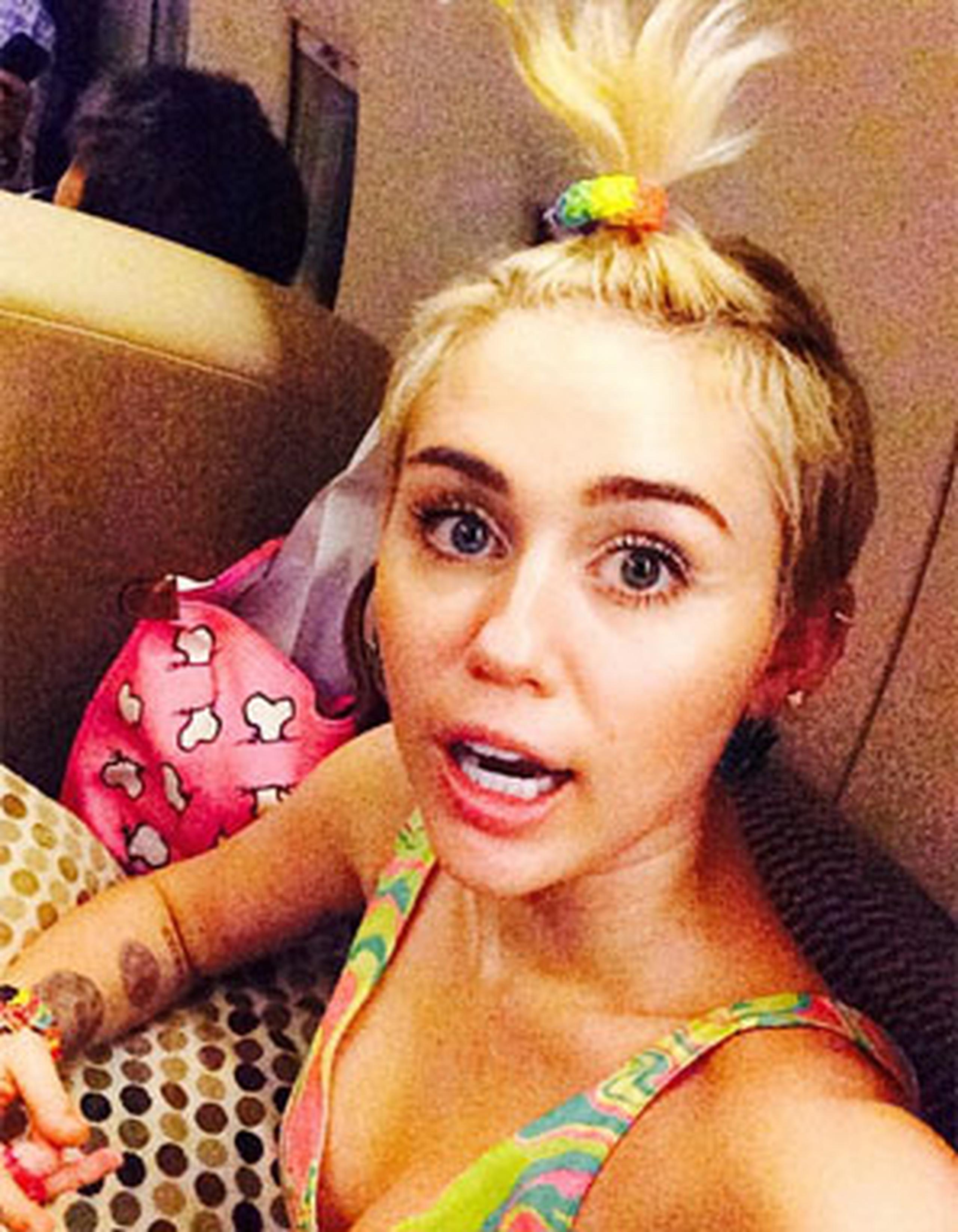 Miley Cyrus se desnuda en Puerto Rico y lo publica en Instagram ...