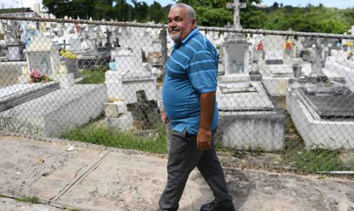 Sepulturero dice que están “a tiempo” de salvar el cementerio - Primera ...