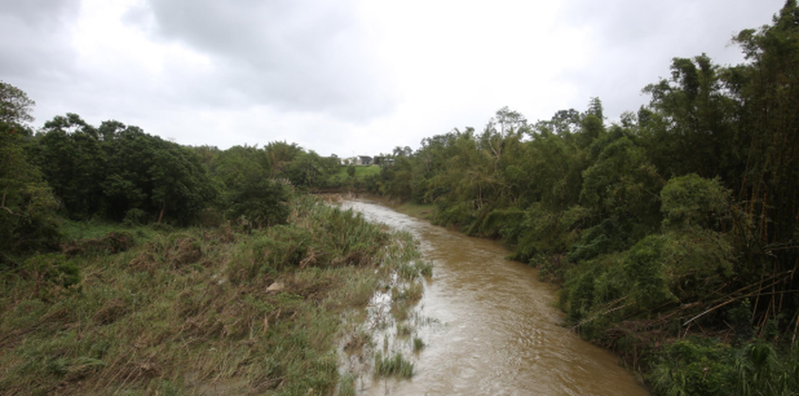 Desalojos de emergencia en Toa Baja - Primera Hora