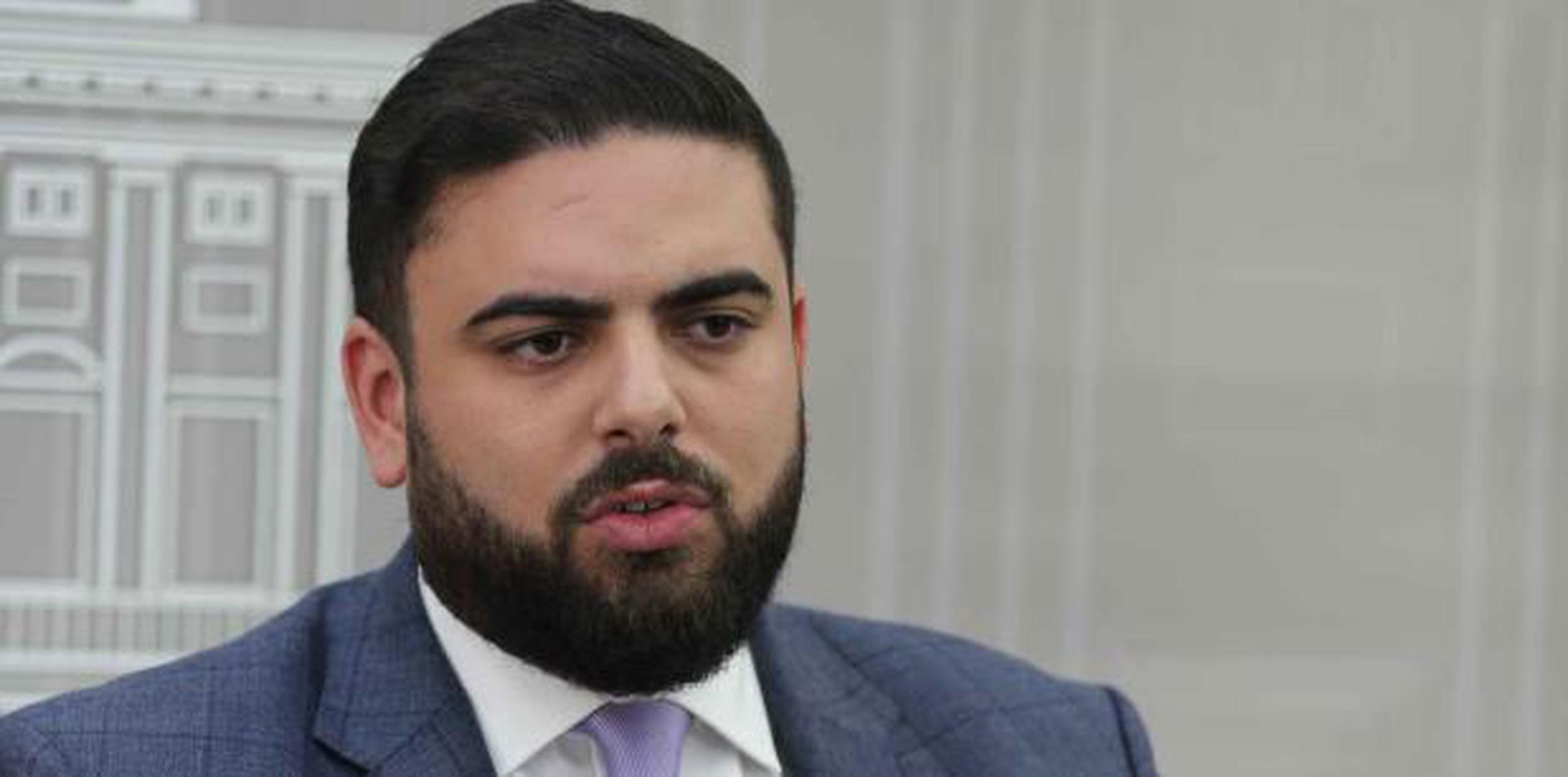 Maceira revela qué hace Rosselló mientras el pueblo marcha - Primera Hora