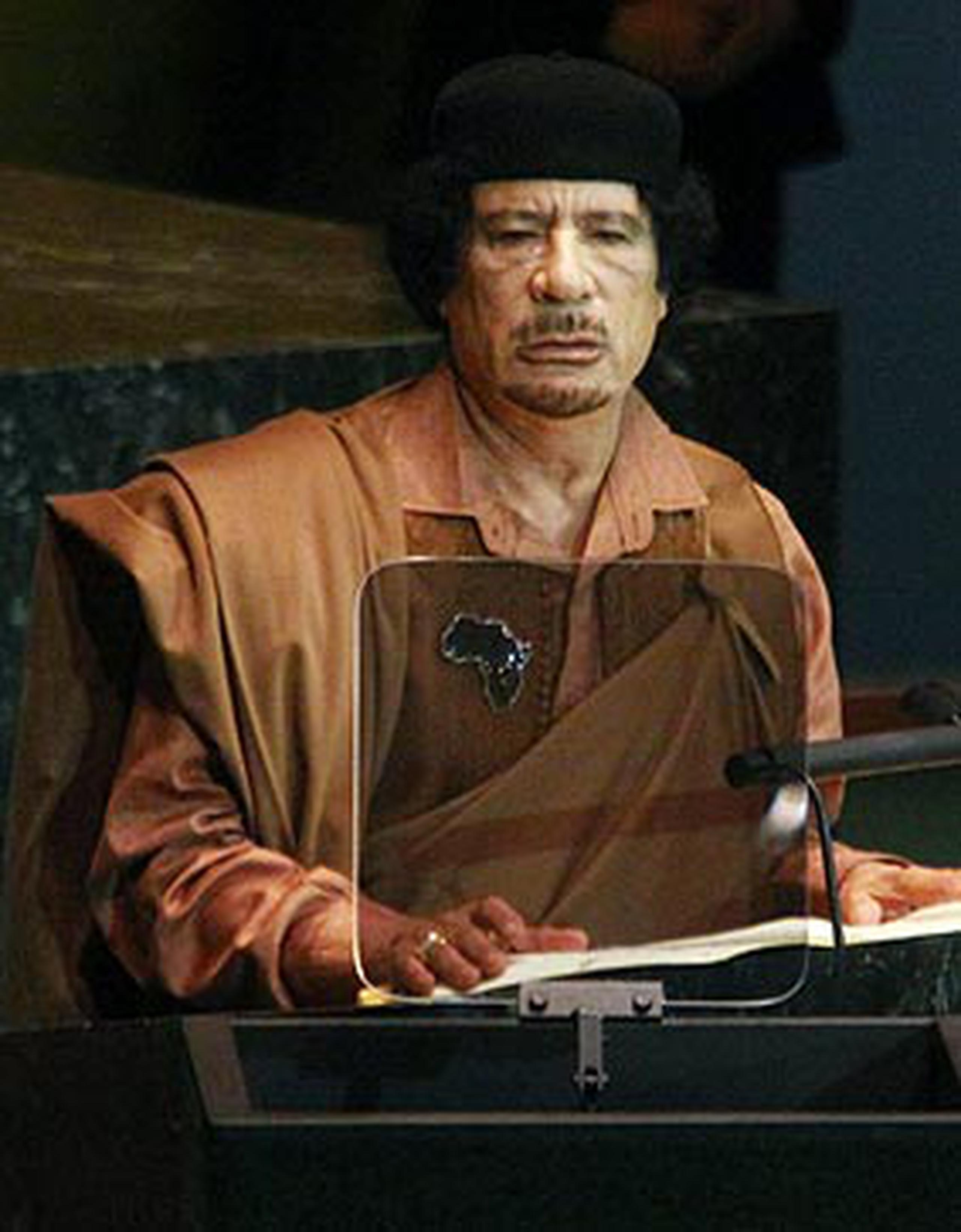 Gadafi le hace competencia a Castro en la ONU - Primera Hora