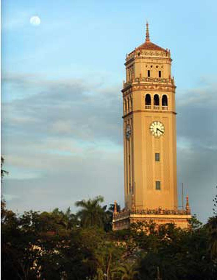 Torre de la UPR permanecerá iluminada 43 días por estudiantes mexicanos ...