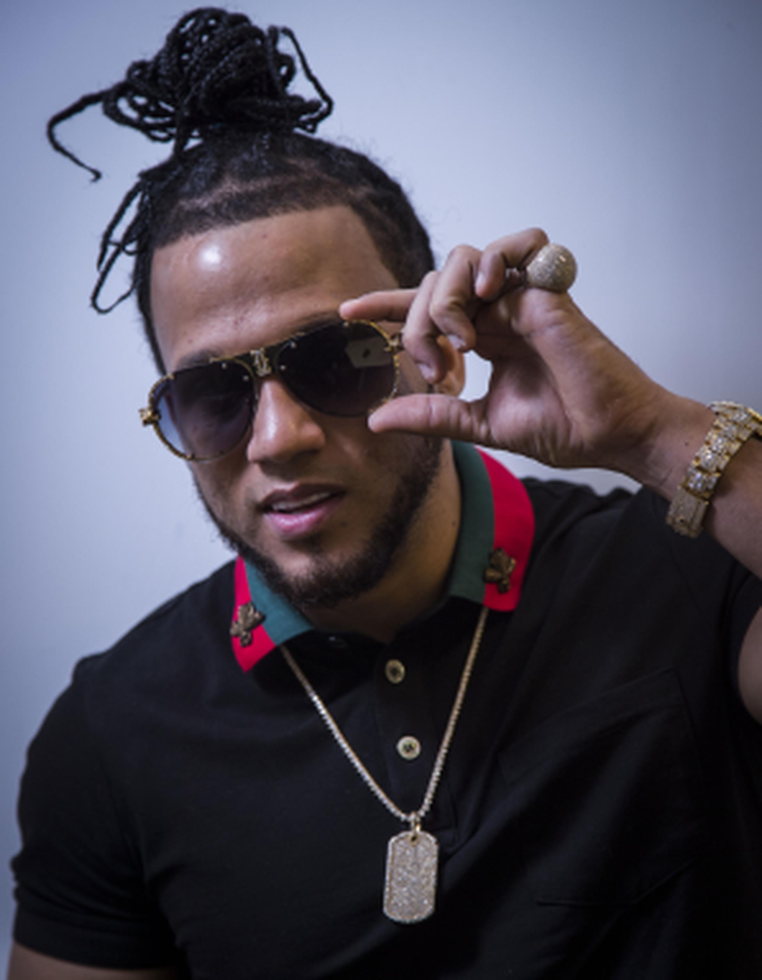 El Alfa llega para enseñar lo suyo - Primera Hora