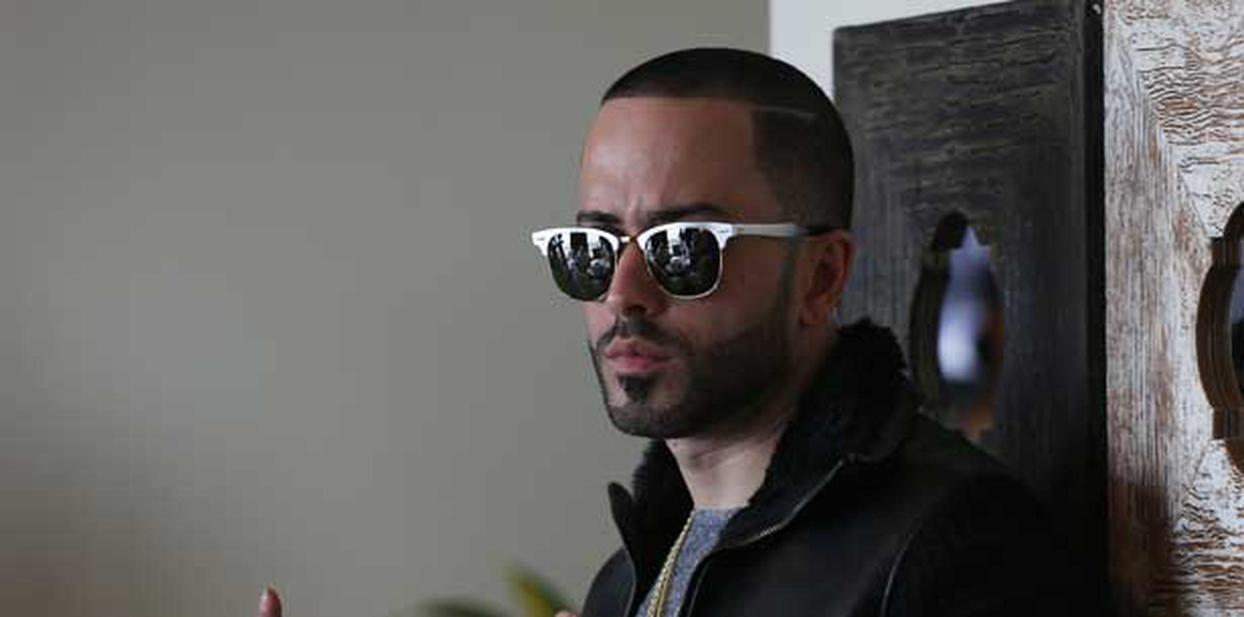 Yandel debuta en la primera posición del Top Latin Albums de Billboard ...