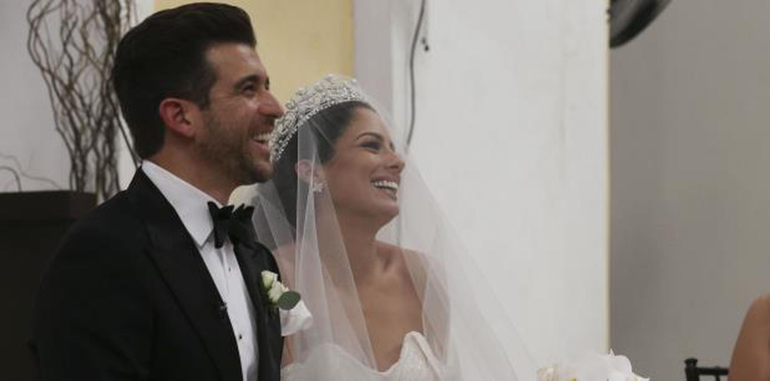 Aleyda Ortiz luce radiante en su boda - Primera Hora