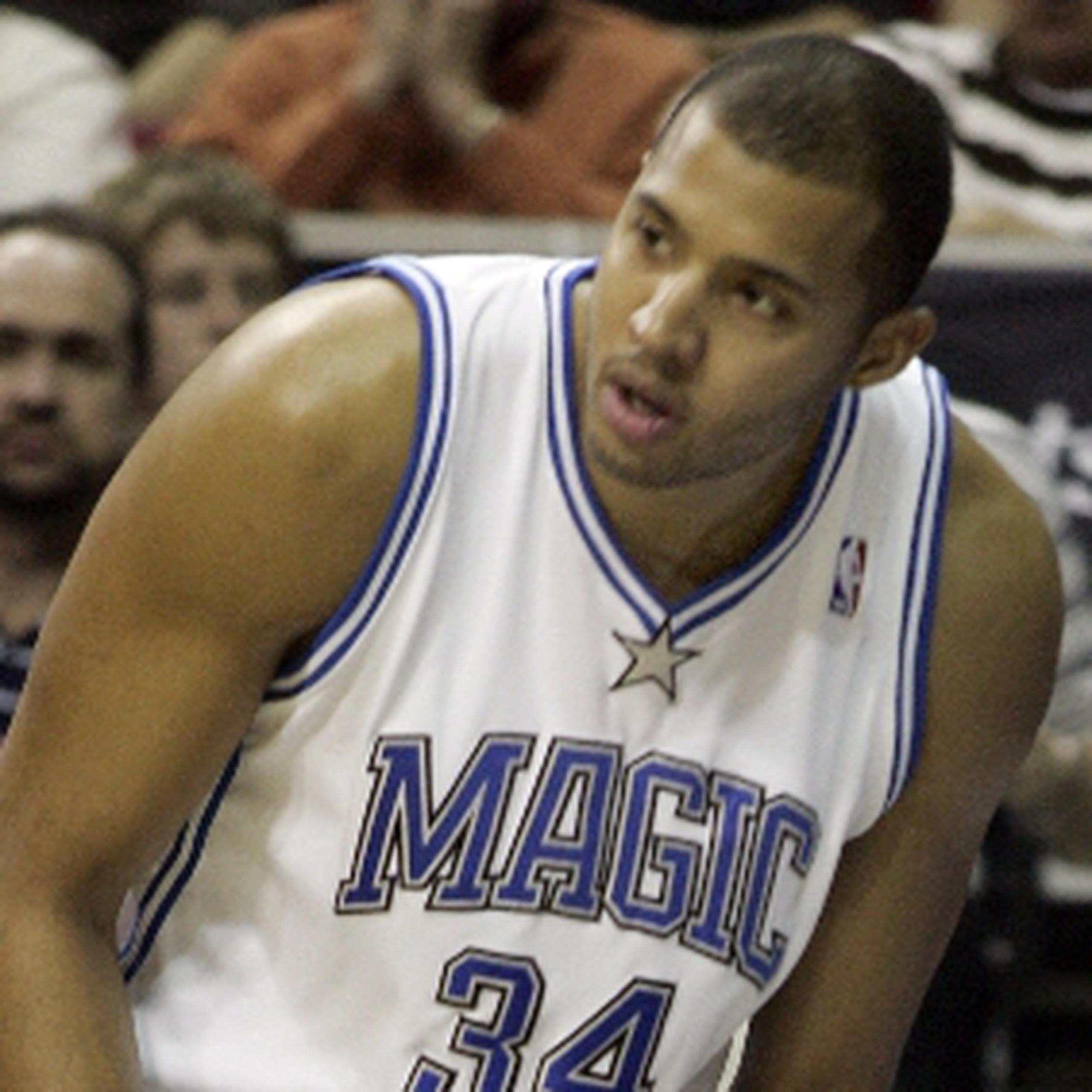 Piratas firman a Brian Cook - Primera Hora