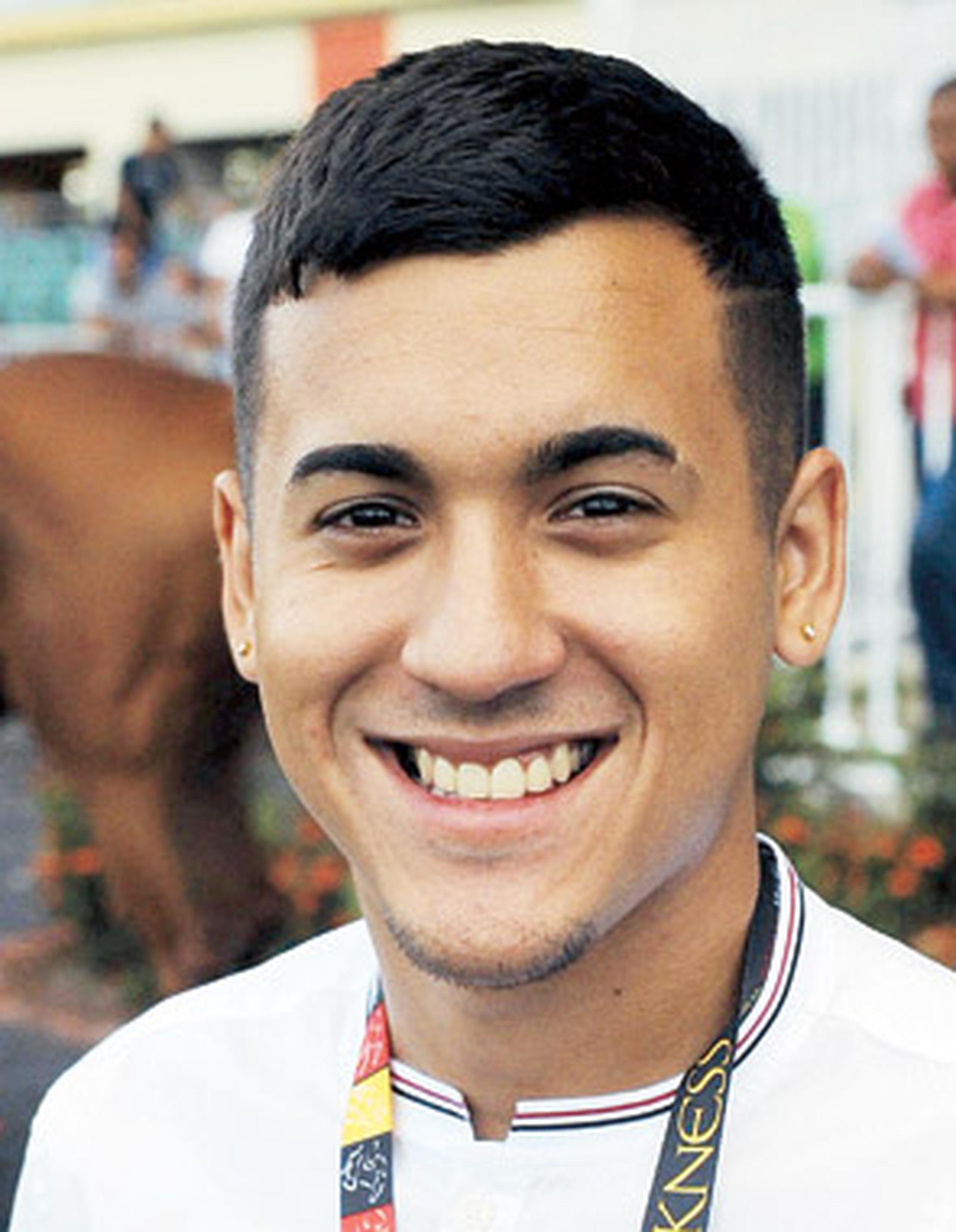 Importadas dosañeras en la primera - Primera Hora