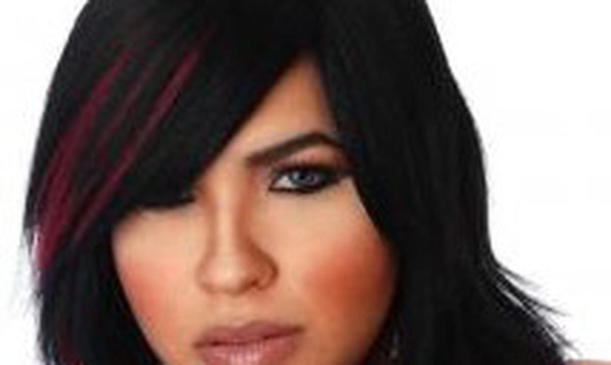 Hannaní reaparece más sensual - Primera Hora