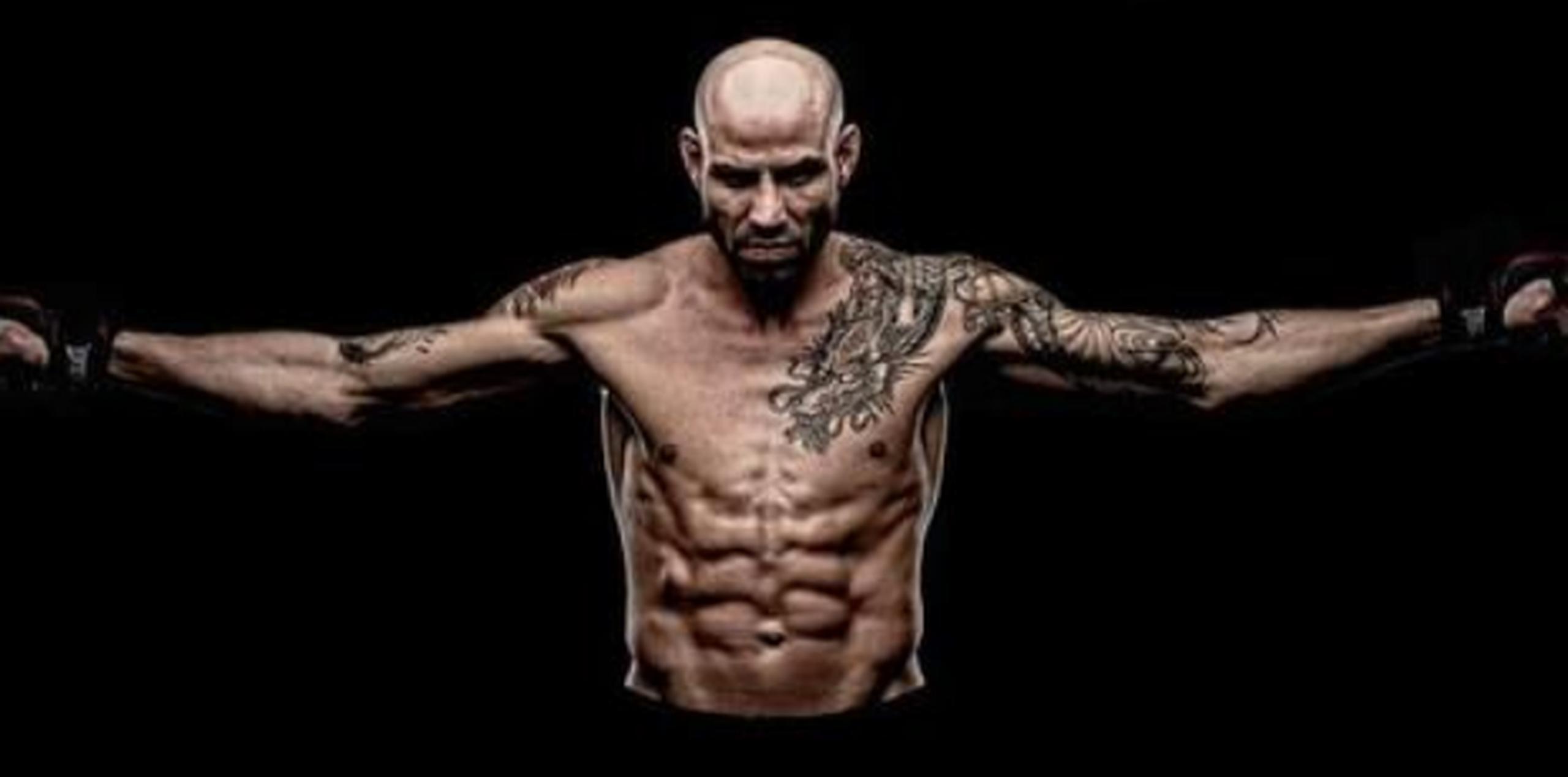 Saunders se lleva la Rendición del Año en MMA - Primera Hora