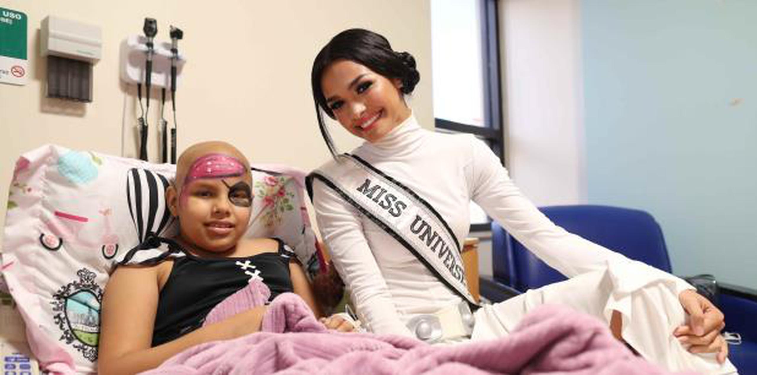 Nuestra reina “tricortea” con los pequeños pacientes del San Jorge ...