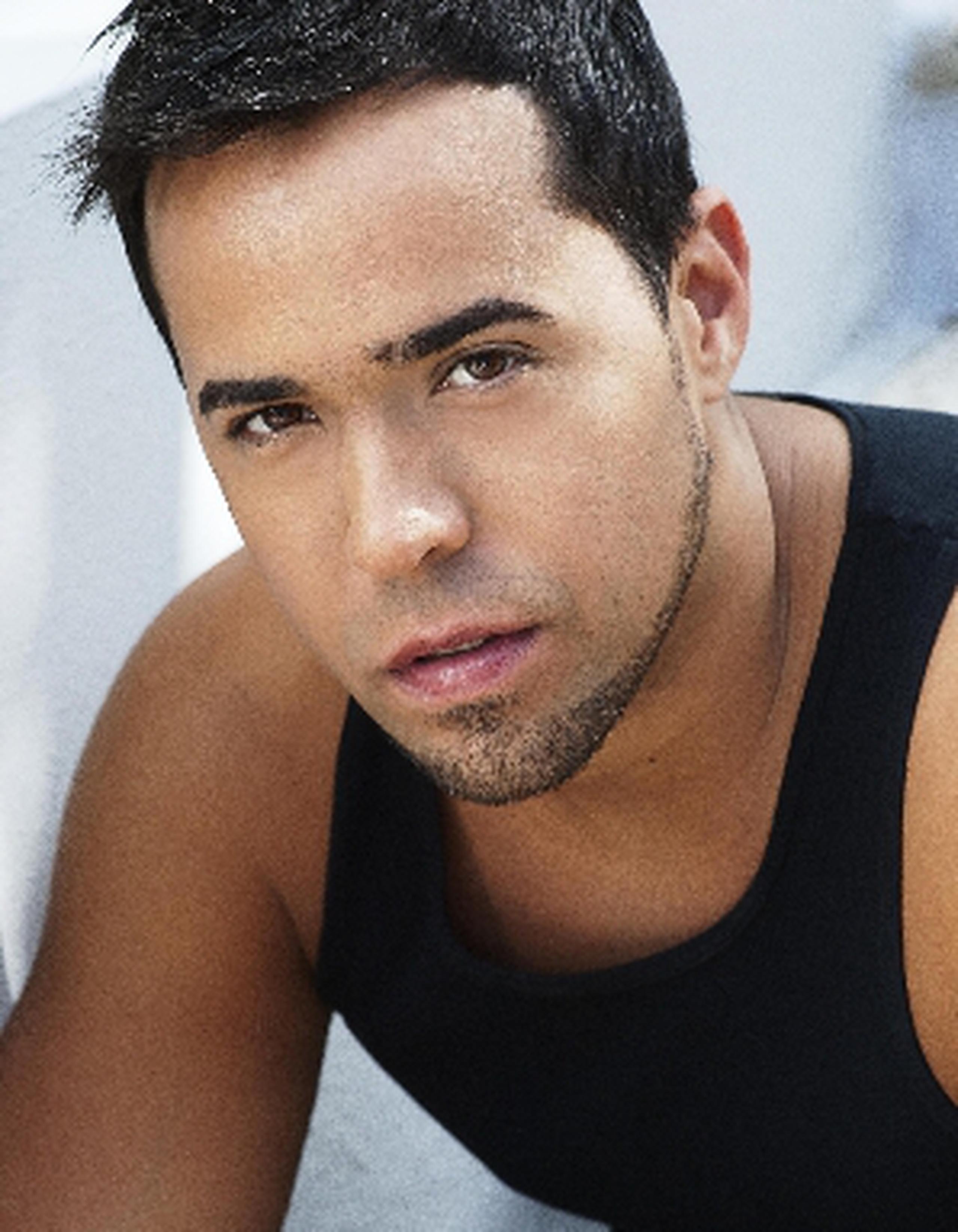 Bailarín Danny Lugo se deja llevar en los Premios Billboard - Primera Hora