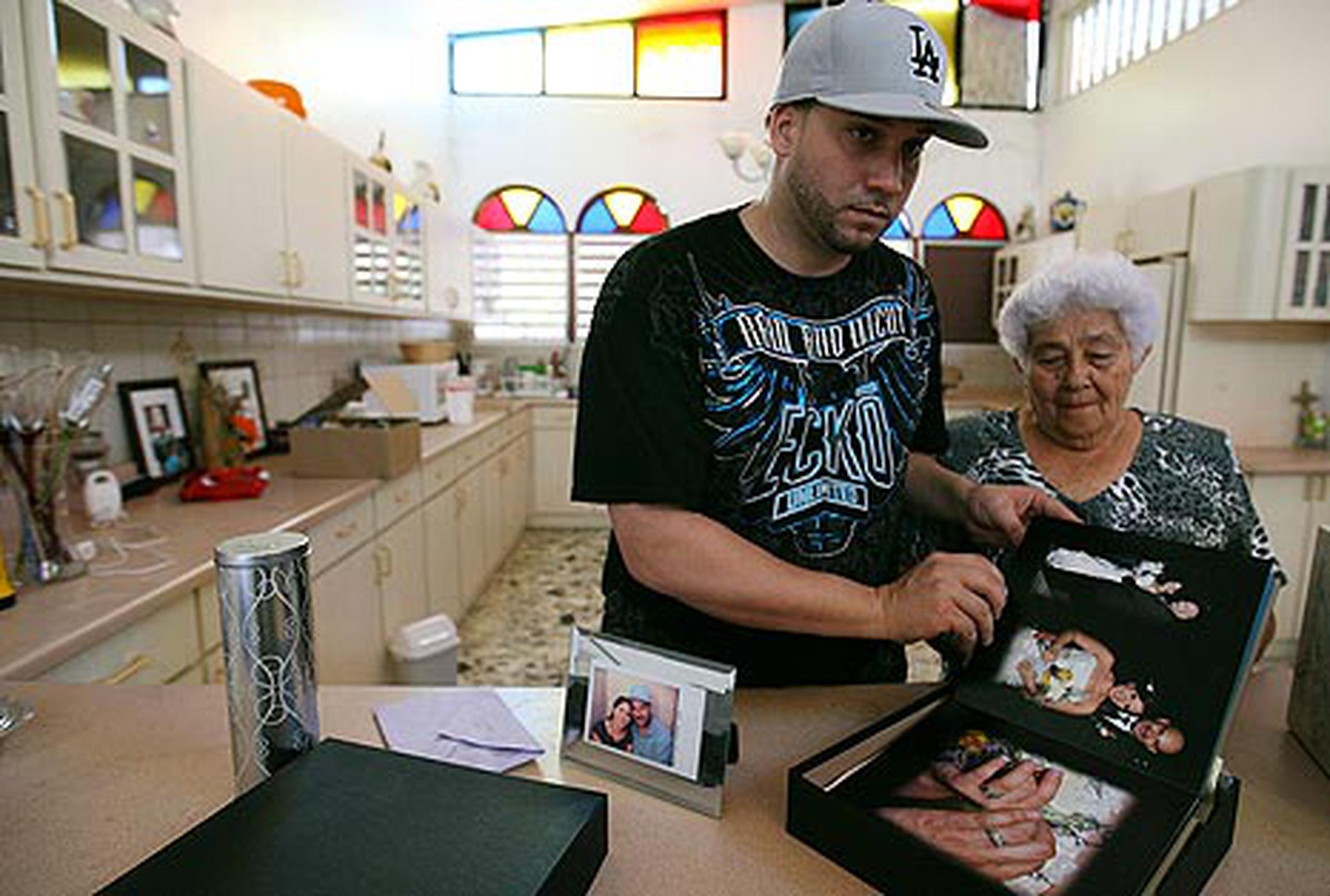 Destrozada la familia del hombre asesinado frente a su esposa e hijo en ...