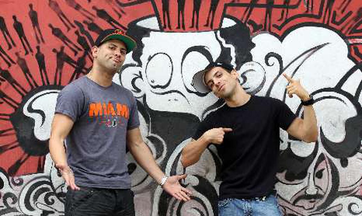 Antonio Astacio y Miguel Ángel González se burlan de ellos mismos con ...