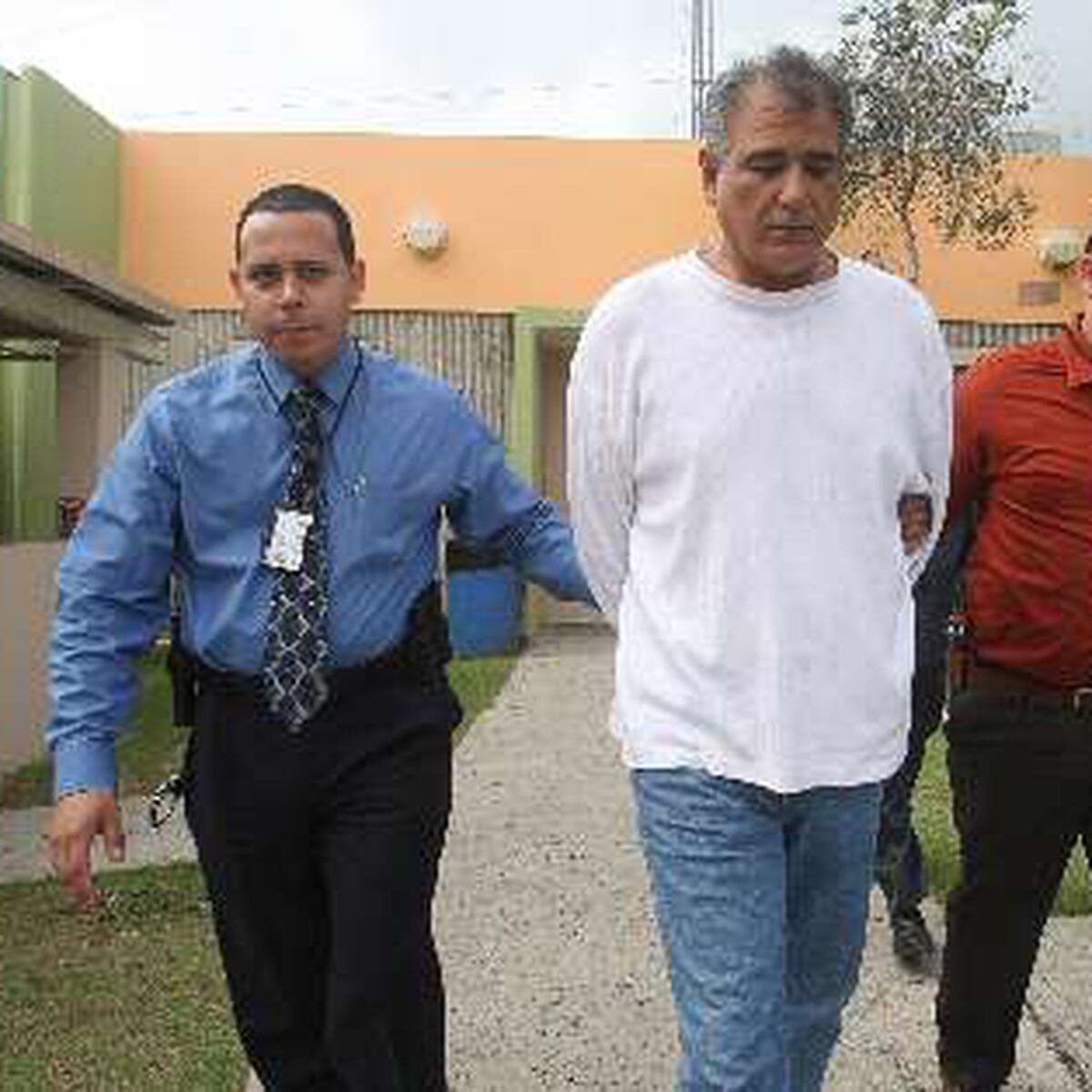 Lenta la justicia para víctima por Ley 54 - Primera Hora